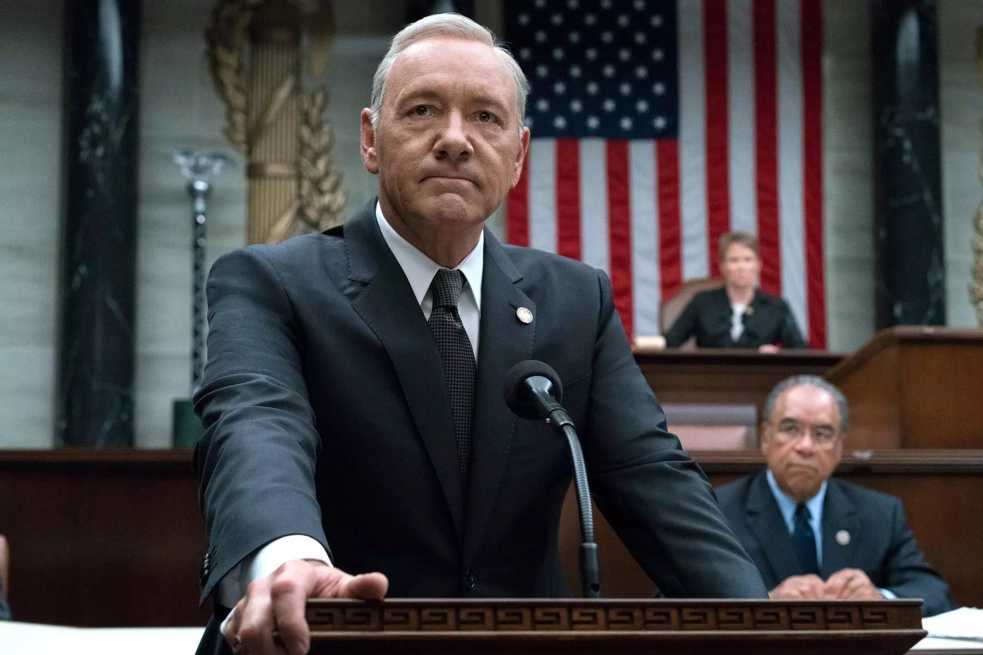 Kevin Spacey wekî Serokê Dewletên Yekbûyî di House of Cards de