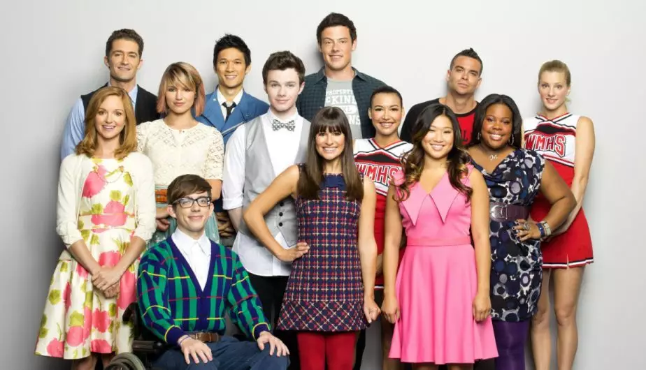 de protagonisten fan 'e rige glee pose