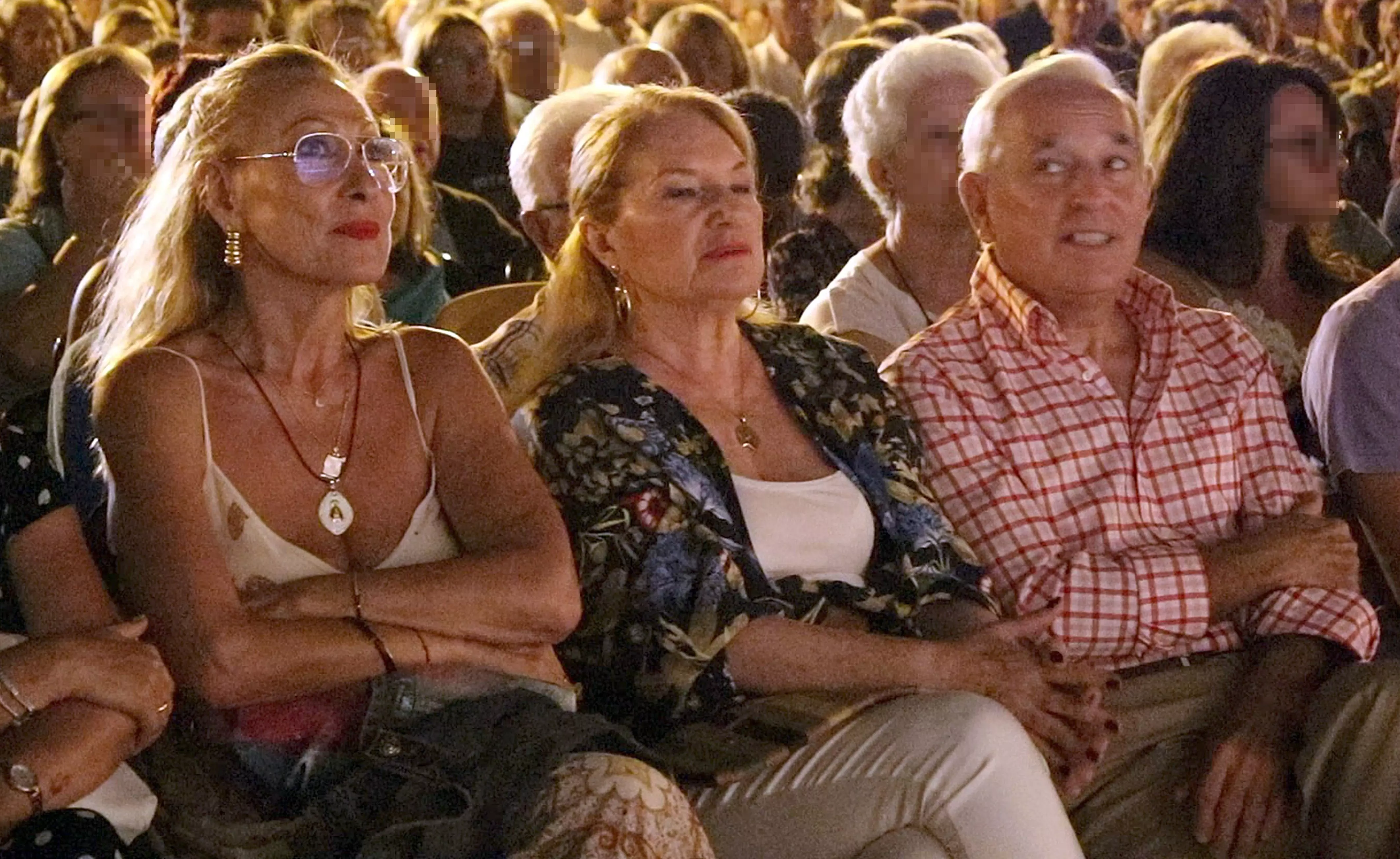 rosa benito, gloria mohedano ndi josé antonio rodríguez pa x Culture week of rocío jury