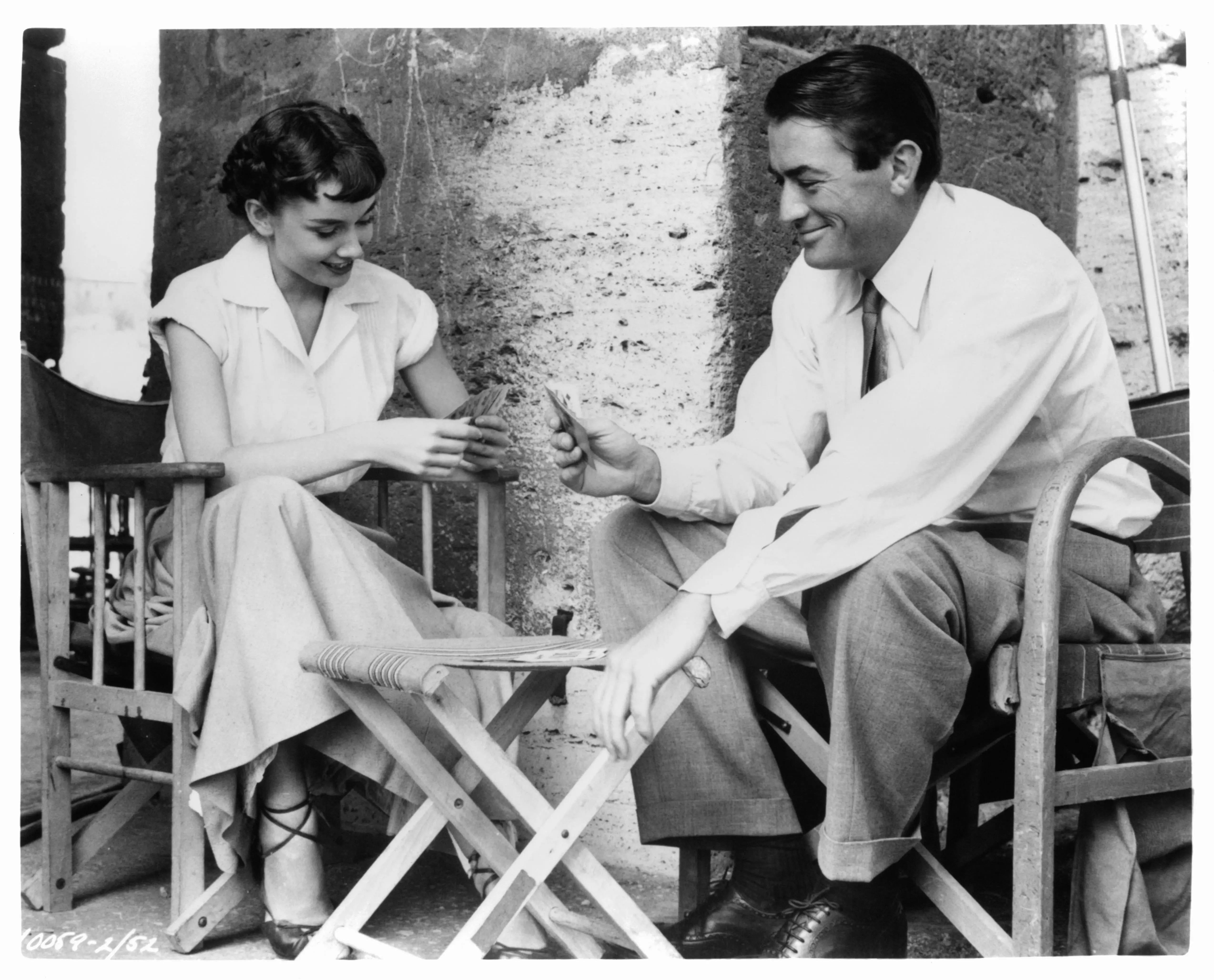 'ရိုမန်အားလပ်ရက်' တွင် audrey hepburn နှင့် gregory peck