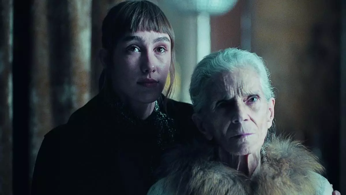 Almudena Amor and Vera Valdez in Grandma