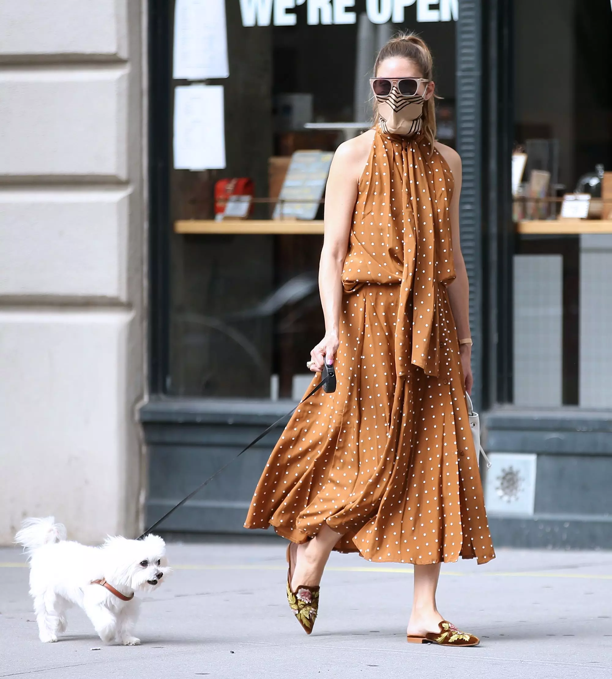 olivia palermo en longa bruna polka robo la bela virino