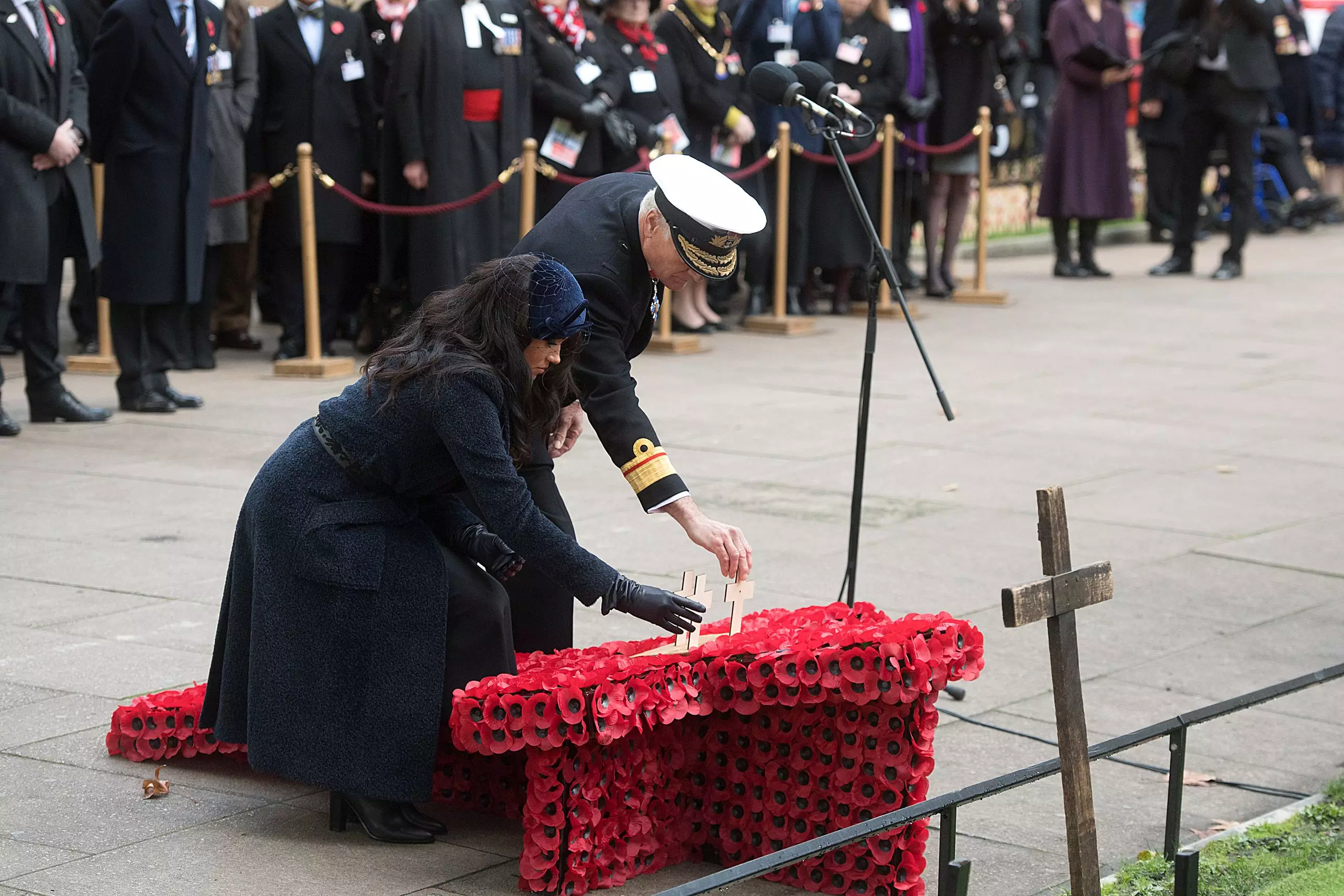 Harry og Meghan Markle på Westminster Abbey Field of Remembrance