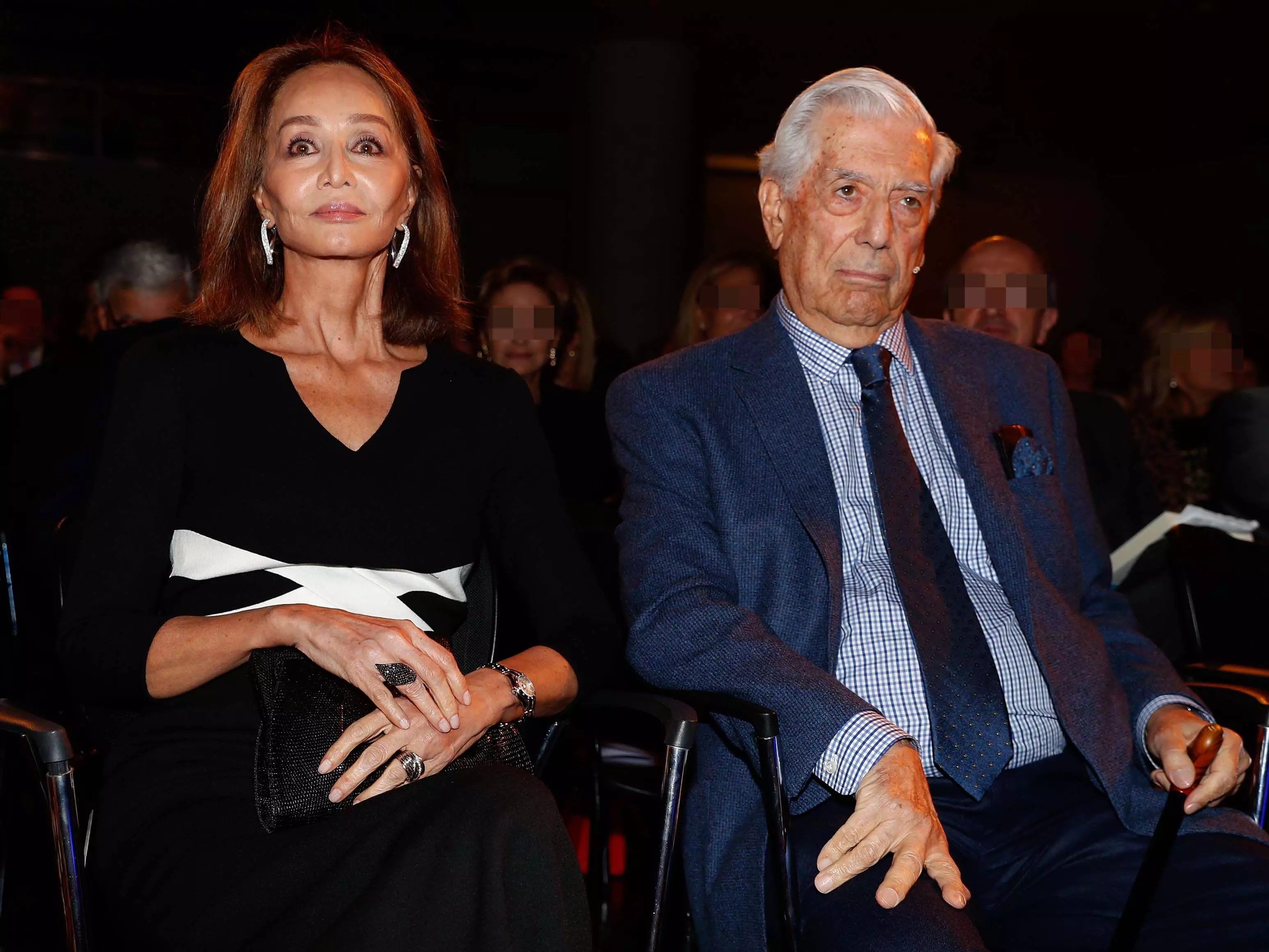 Isabel Preysler, uning qayta paydo bo'lishida Mario Vargas Llosa uchun eng yaxshi yordam