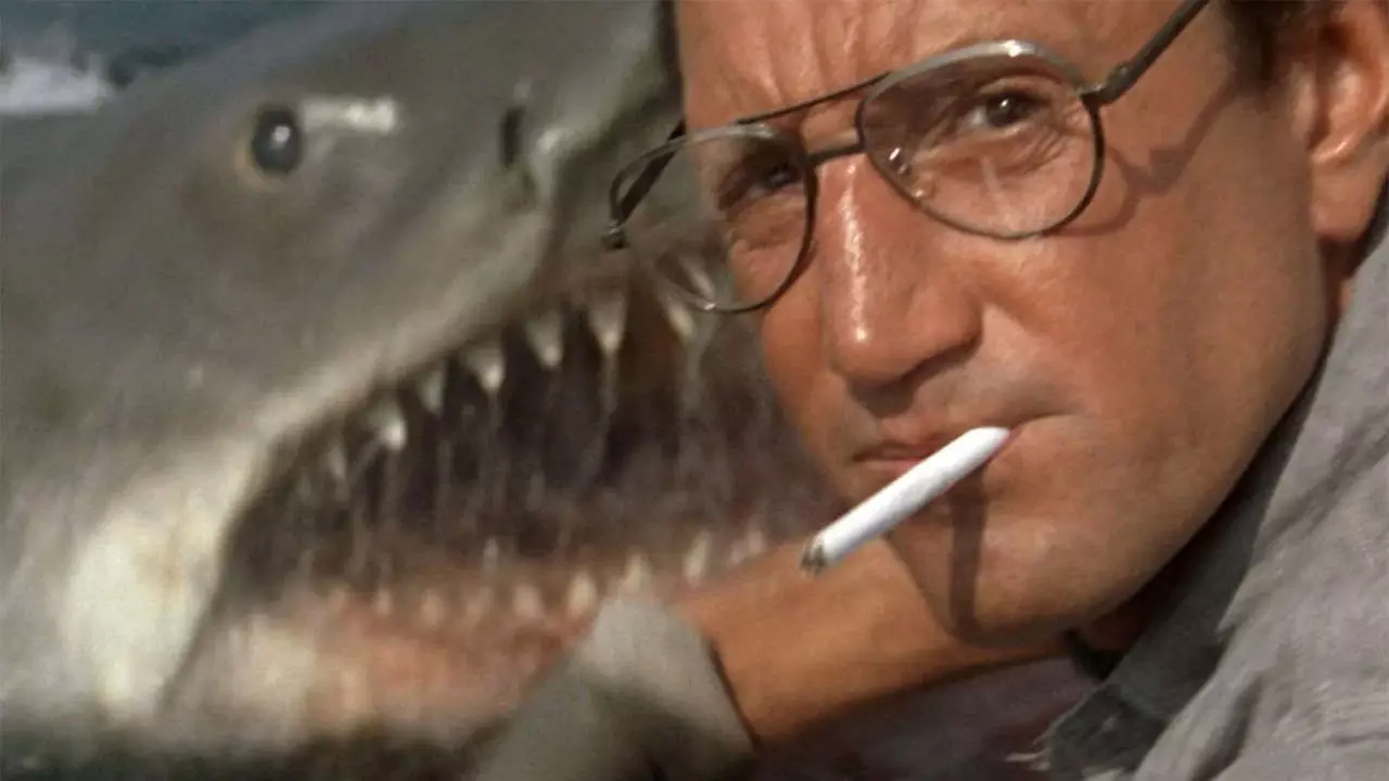 roy scheider nourrissant le requin requin