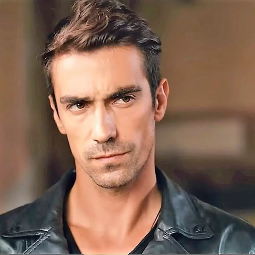 Ibrahim Çelikkol любов в черно и бяло