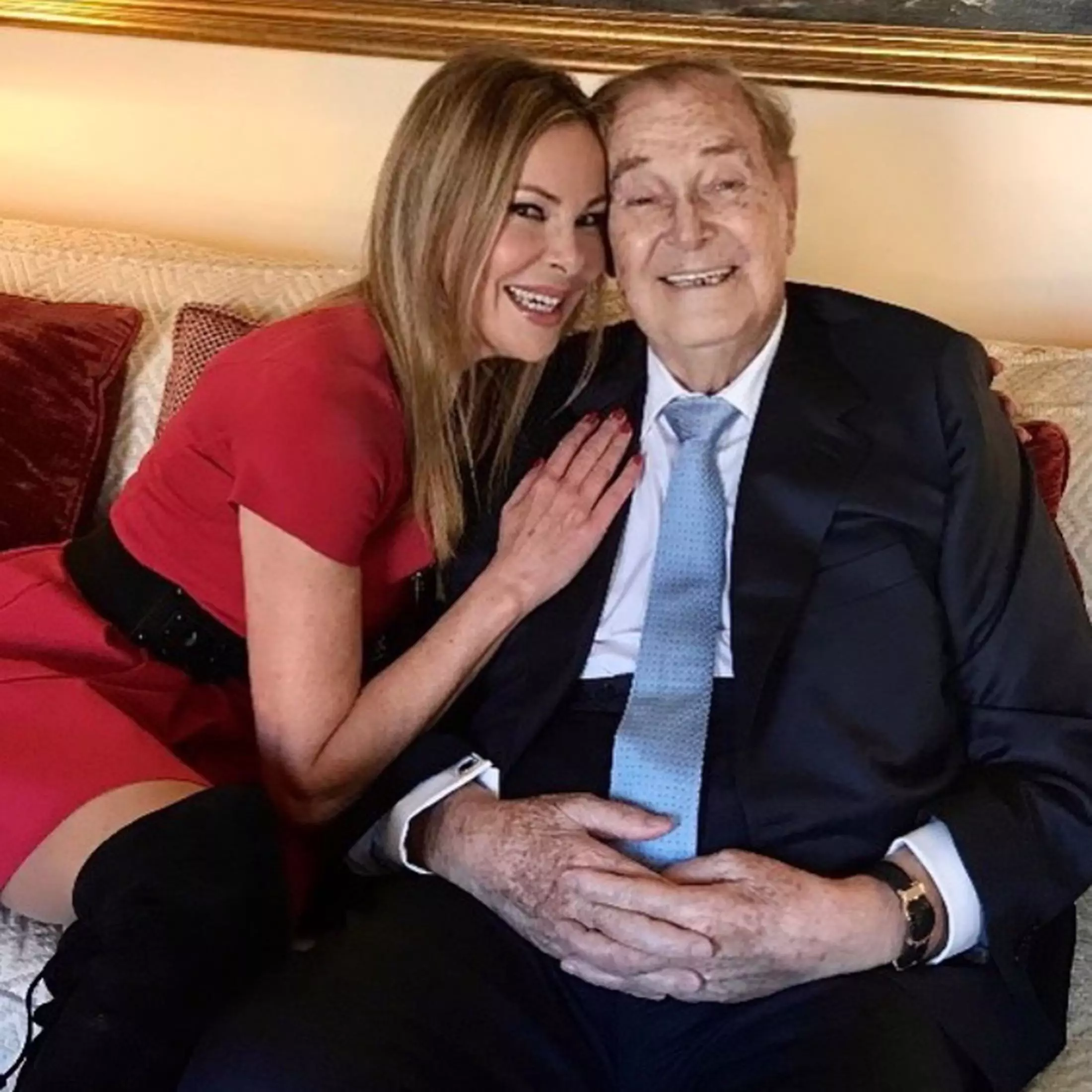 Ana Obregón poses with her father, Antonio García