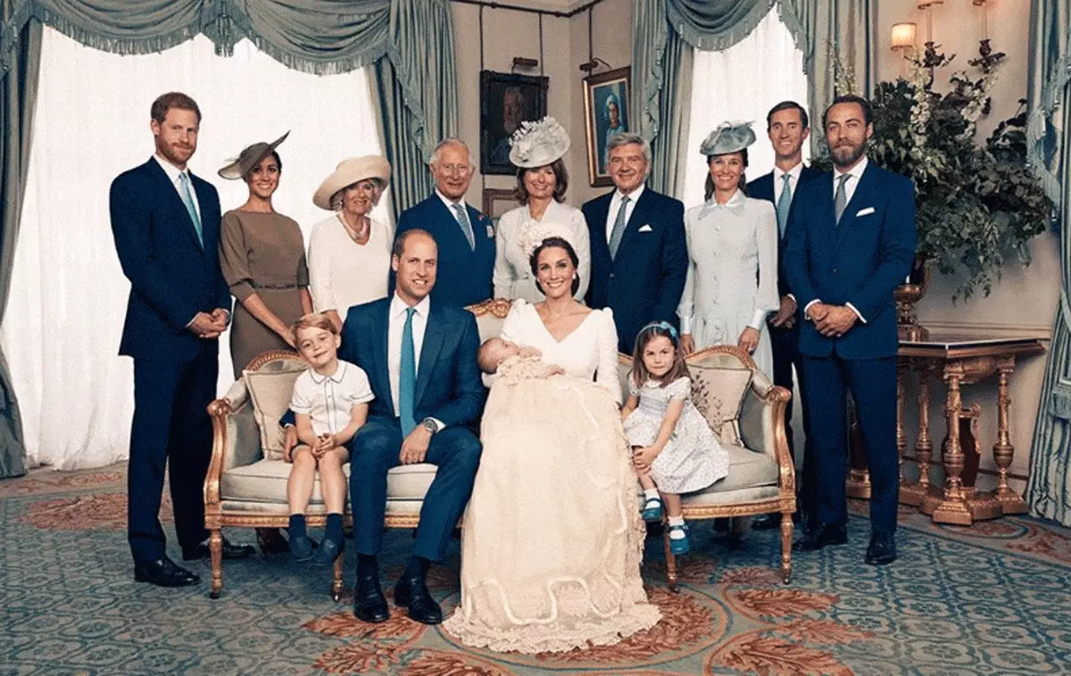 Louis of Cambridge မှ ဗြိတိန်တော်ဝင်မိသားစုကို အမည်မှည့်ခေါ်ခြင်း။
