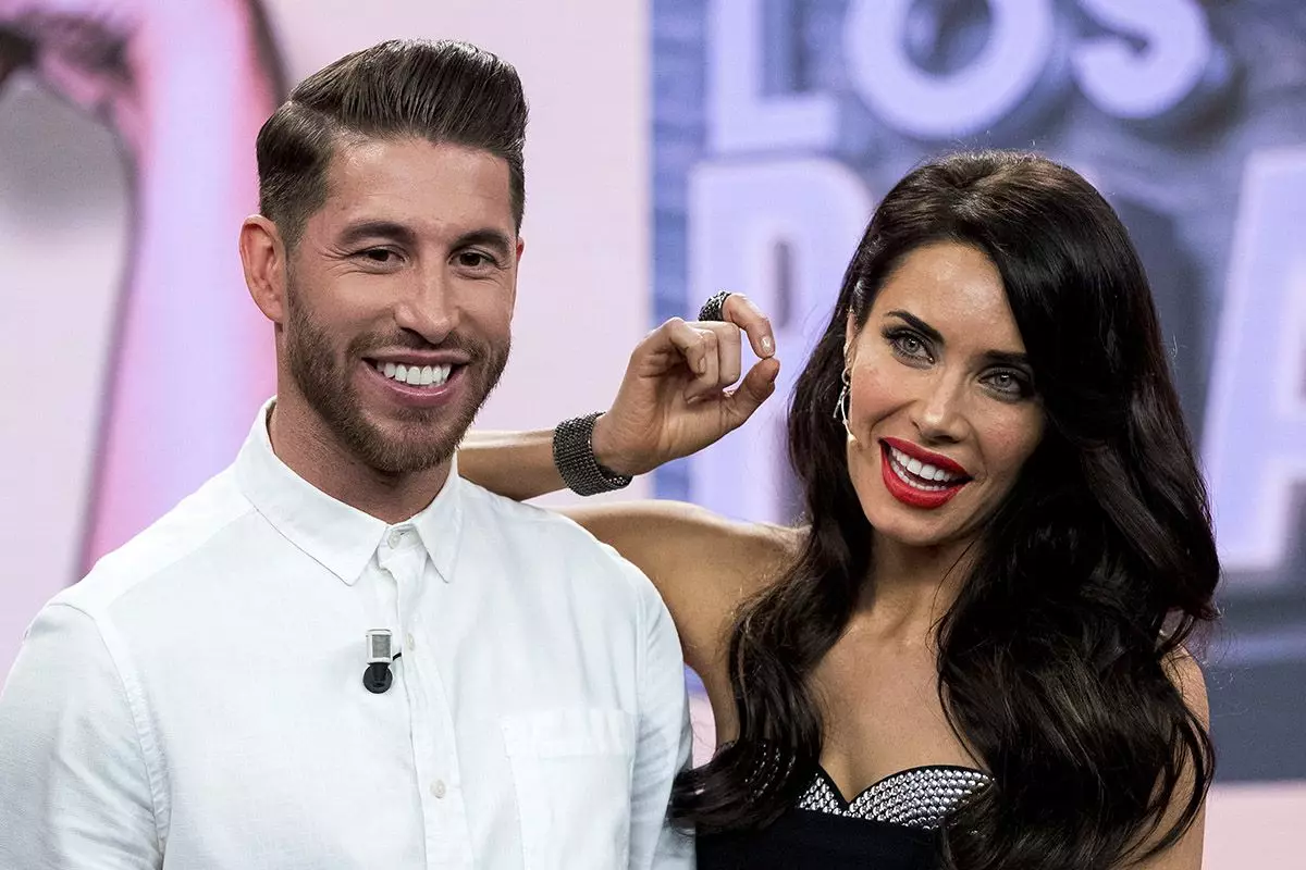 USergio Ramos noPilar Rubio badalula usuku lwabo lomshado e-El Hormiguero