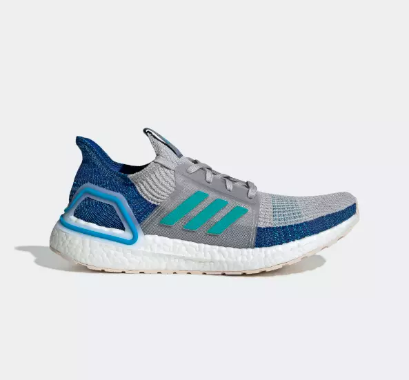 Ultraboost ŝuo 19_Adidas_179,95 eŭroj