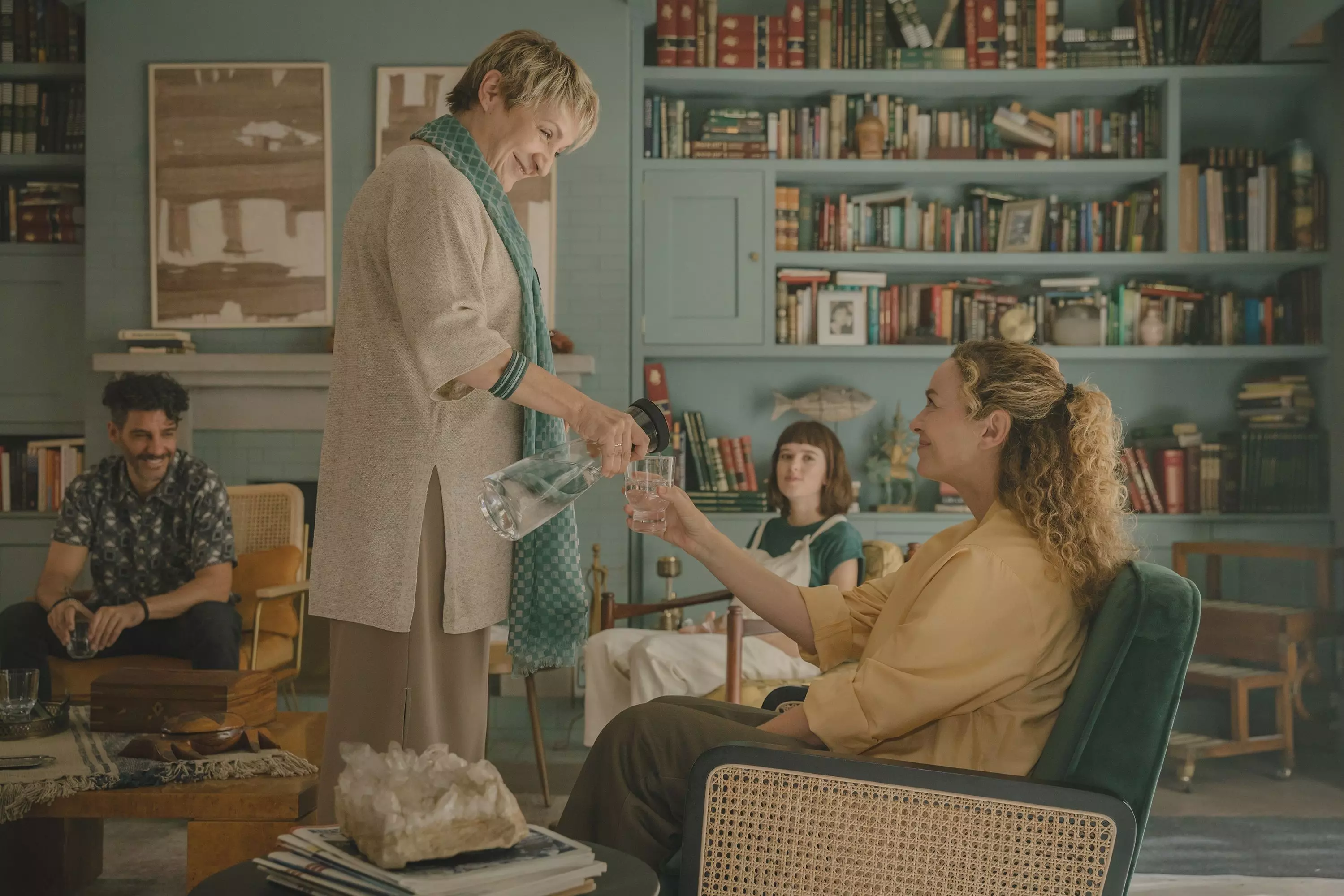 Erick Elías, Blanca Portillo, Alba Planas e Marta Hazas, em cena da série Better Days