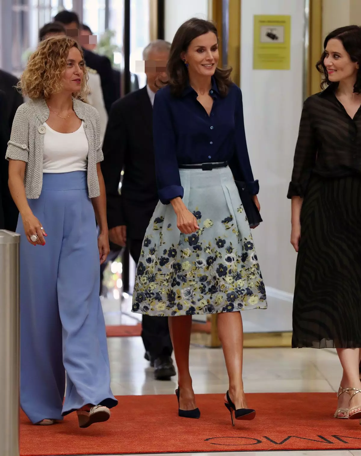 Εμβληματική εμφάνιση της Queen Letizia, Carolina Herrera