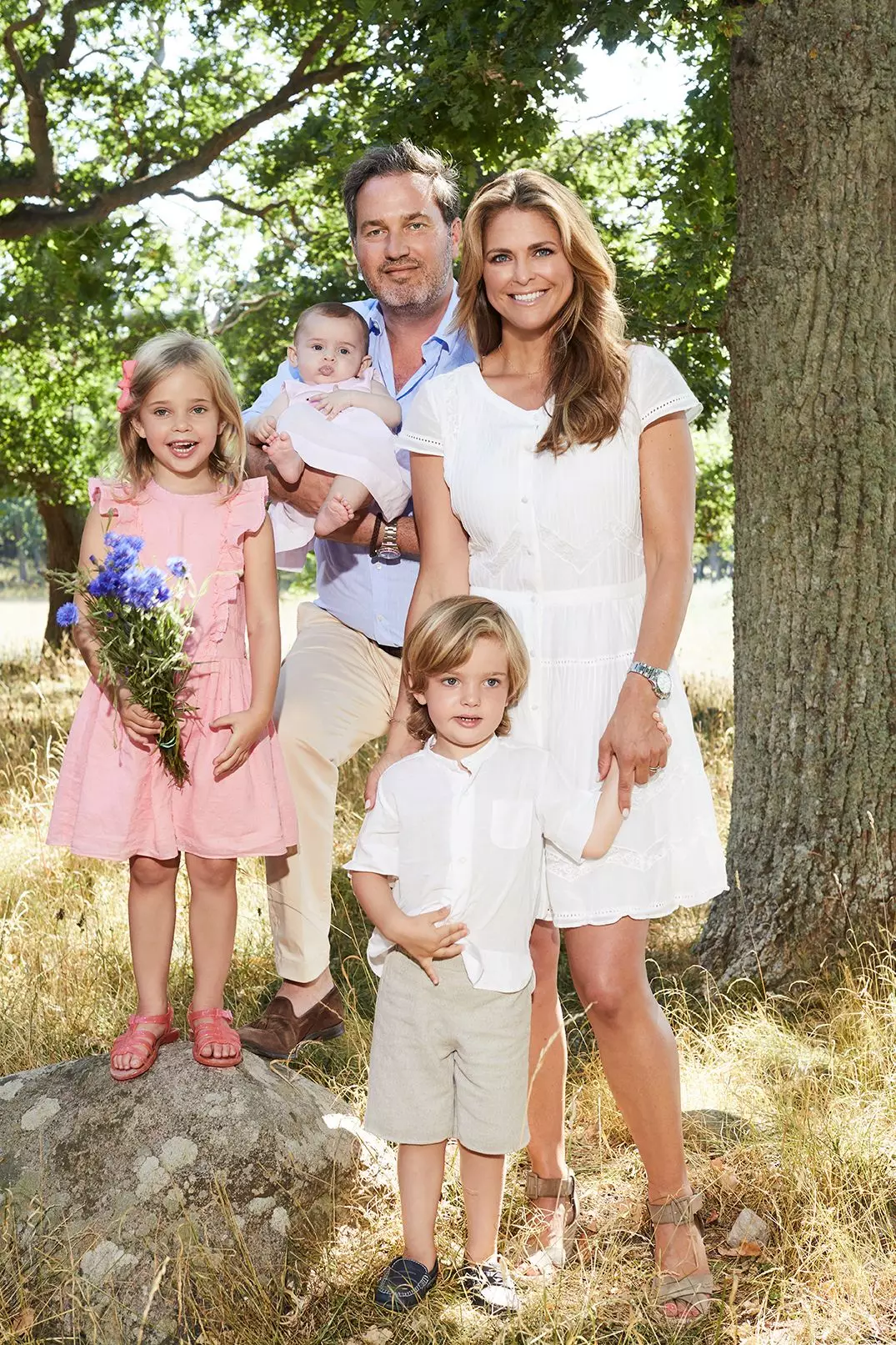 hkh prinsessan madeleine hrh prinsesse madeleine herr christopher o'neill mr christopher o'neill hkh prinsessan leonore hrh prinsesse leonore hkh prins nicolas hrh prins nicolas hkh prinsessan adrienne hrh prinsesse adrienne