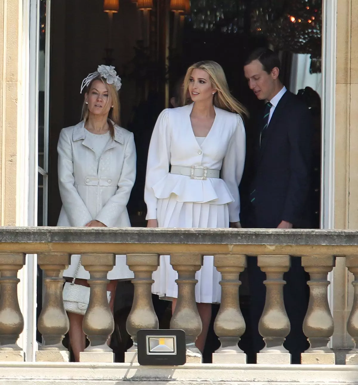 Ivanka Trump på Buckingham Palace med prins Harry av England