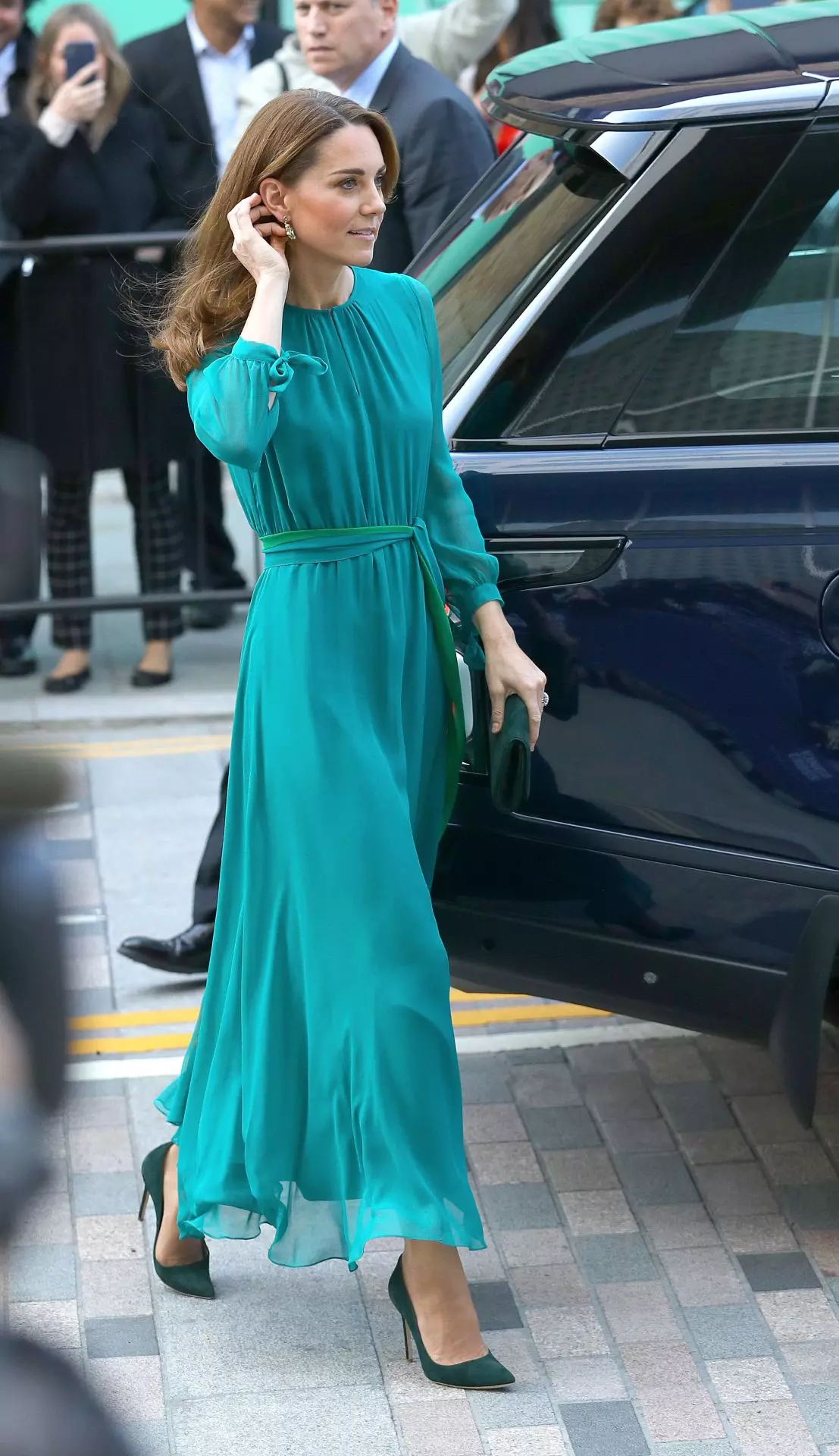 dharka kate Middleton turquoise