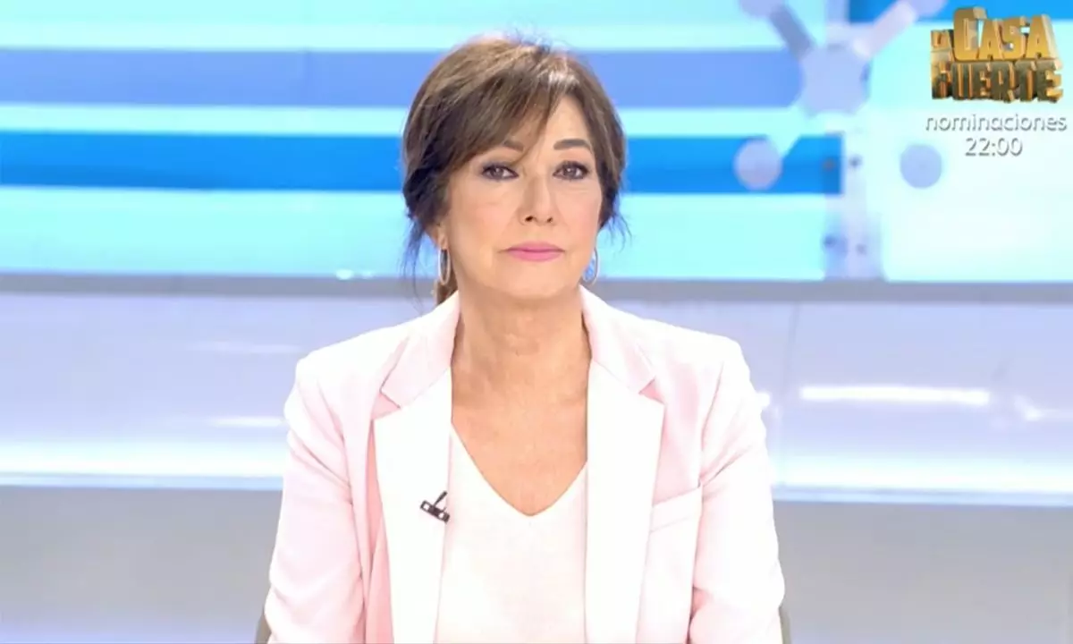 ana rosa quintana surprinde schimbându-și aspectul strângându-și părul într-o coadă