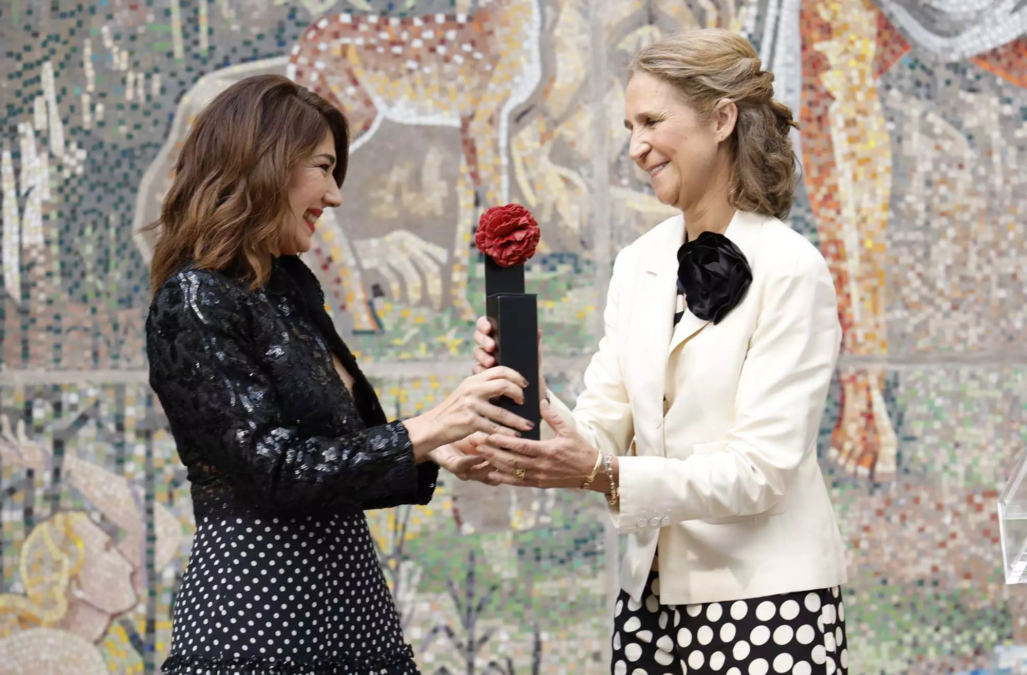 Infanta Elena: جایزه و مهمانی با Marta López Álamo