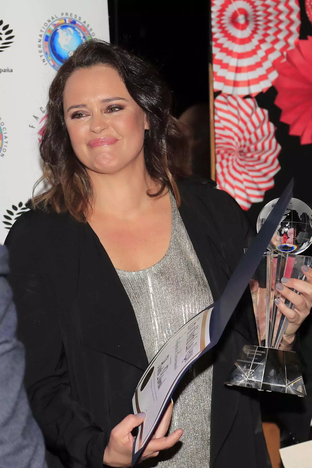 Shaila Dúrcal finger accident Maximum Hispanic Pride Awards