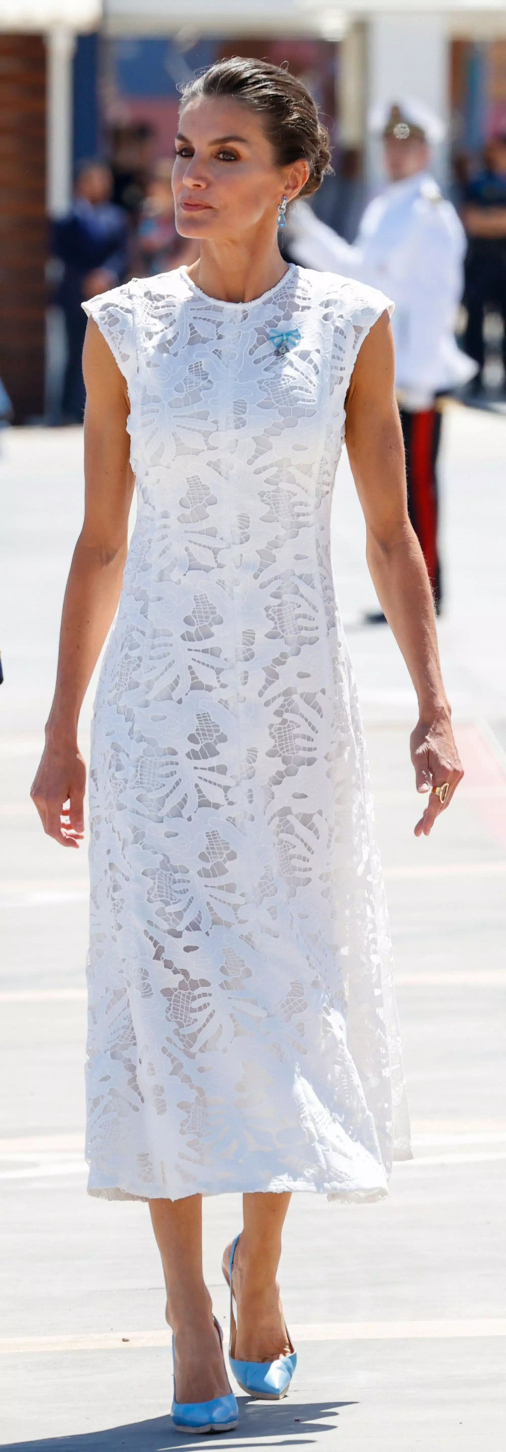 Дружина короля Феліпе VI сяяла в цій білій гіпюровій сукні та прозорих плівках