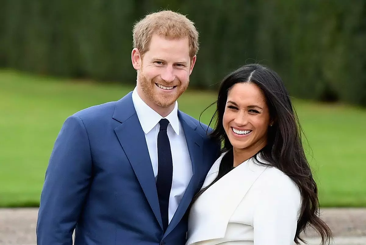 Enrique oa Engelane le Meghan Markle, ena e bile pale ea bona ea lerato