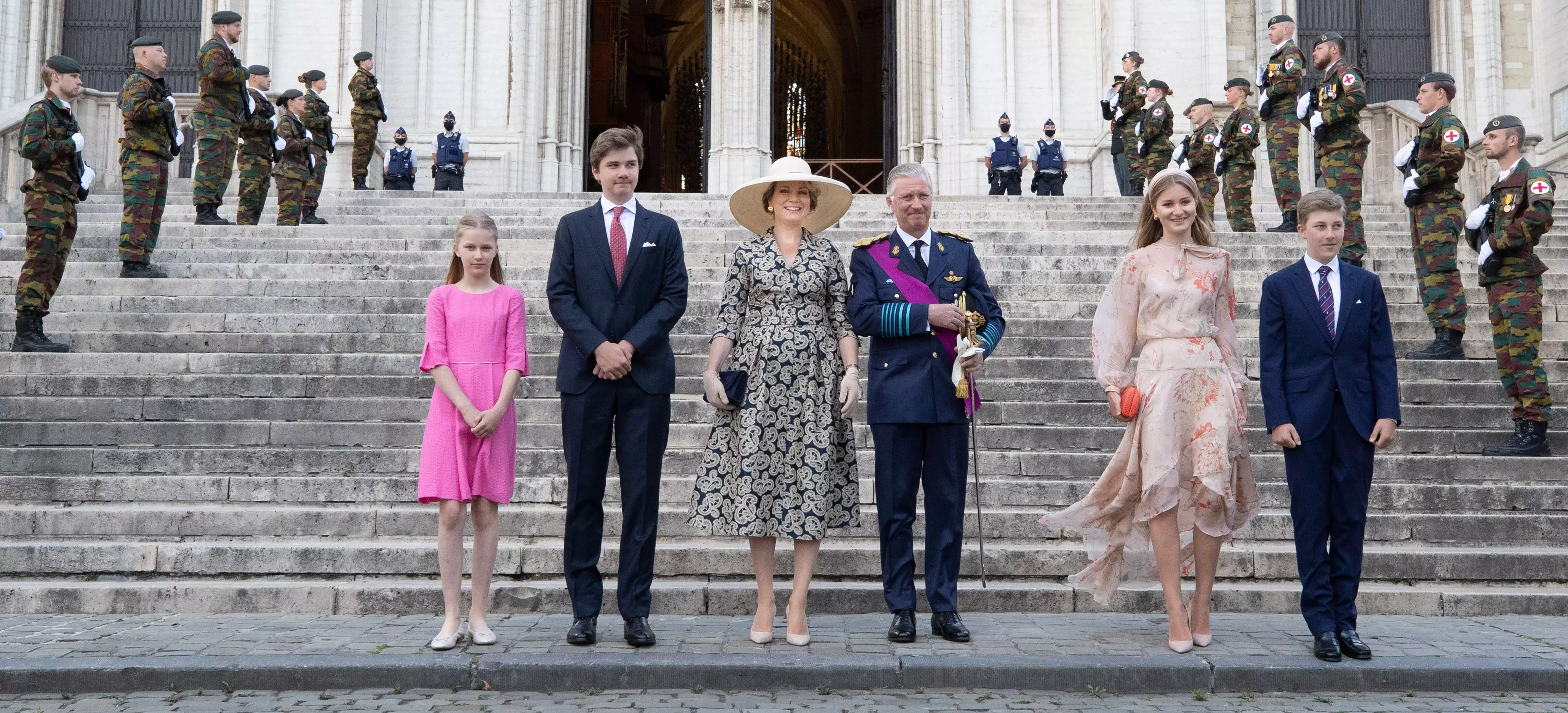 la belga reĝa familio festas belgian nacian tagon