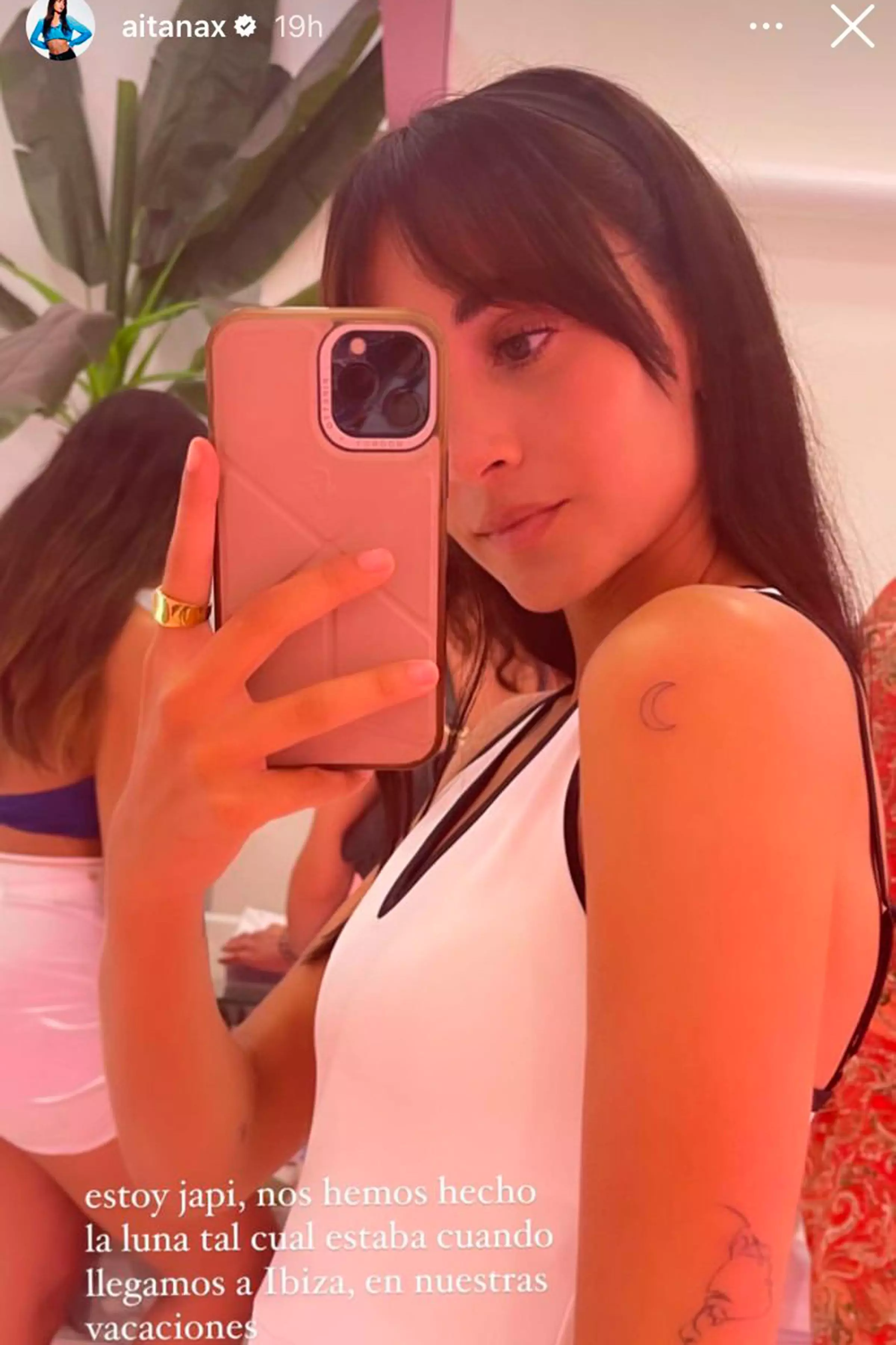 Si aitana ocaña nagpa-tattoo sa iyang bakasyon sa ibiza