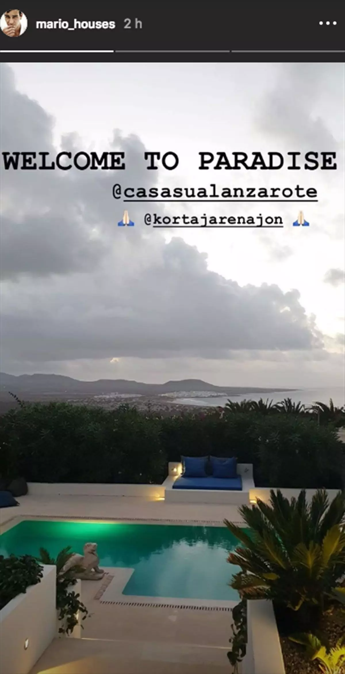 Mario Casas menginap di rumah Jon Kortajarena di Lanzarote