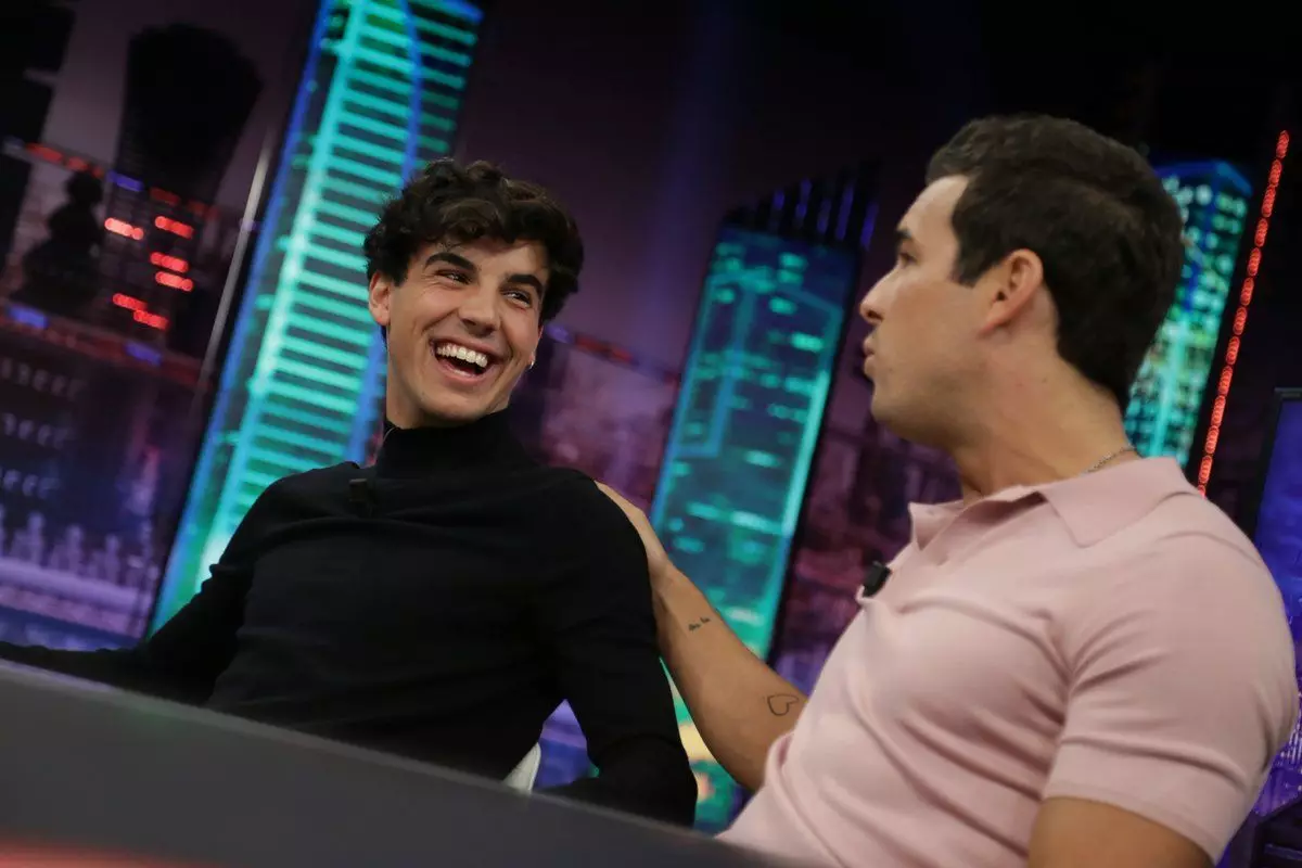 Oscar และ Mario Casas ใน El Hormiguero