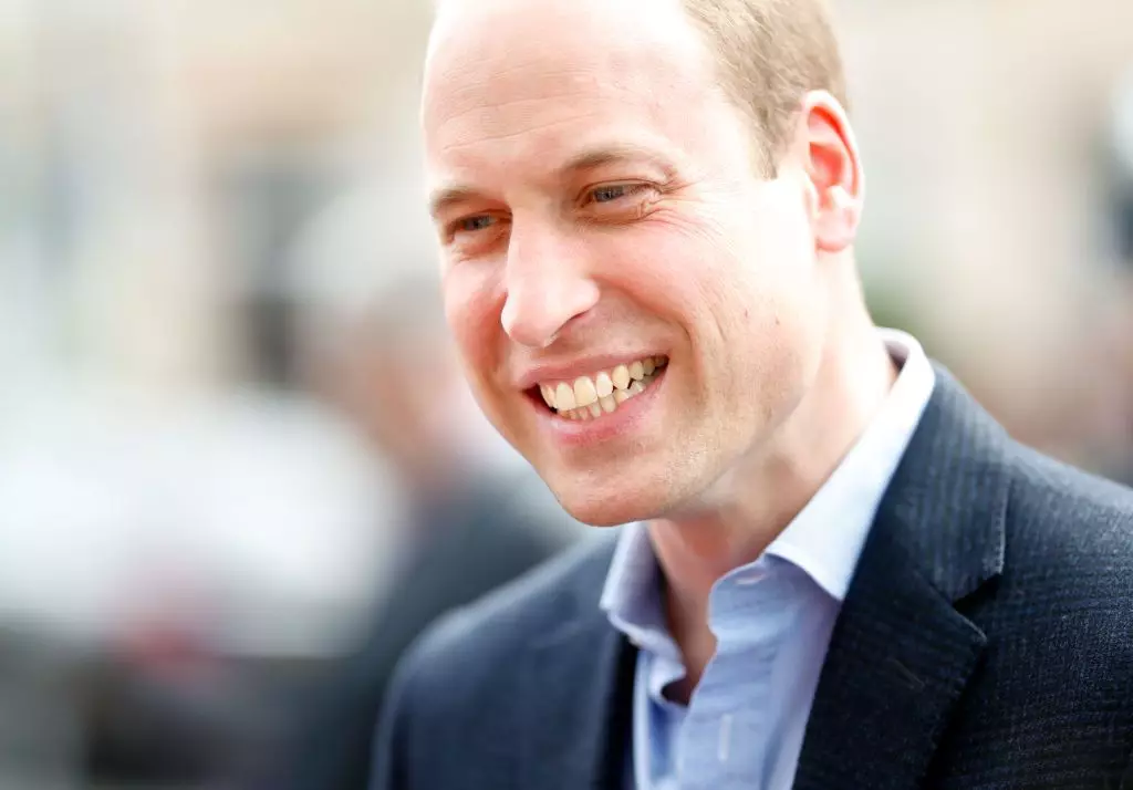 Prince William selling newspapers in London