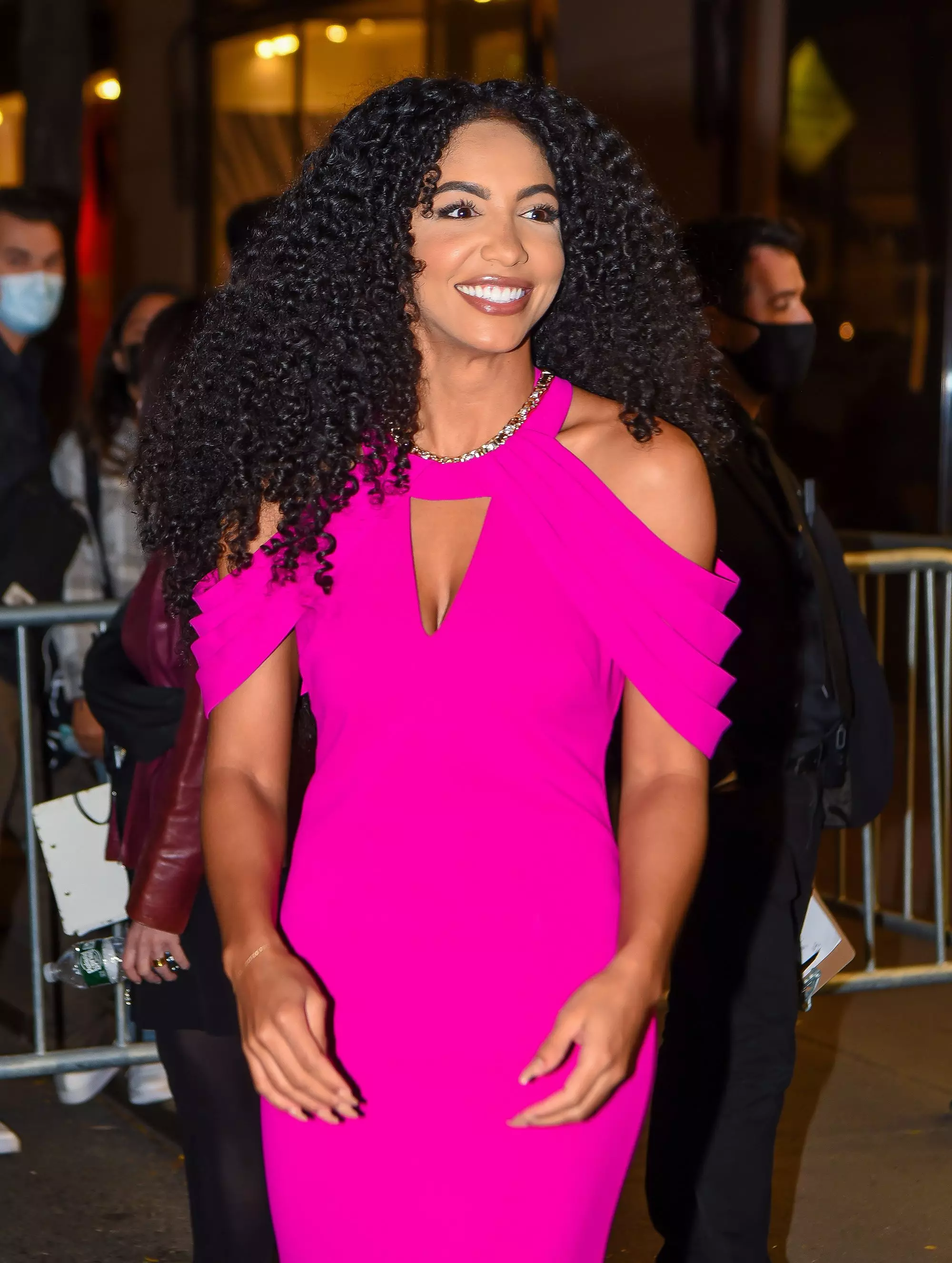 new york, new york november 08 cheslie kryst nakita sa gawas sa 2021 glamor women of the year awards sa rainbow room niadtong nobyembre 08, 2021 sa new york city litrato ni robert kamaugc images