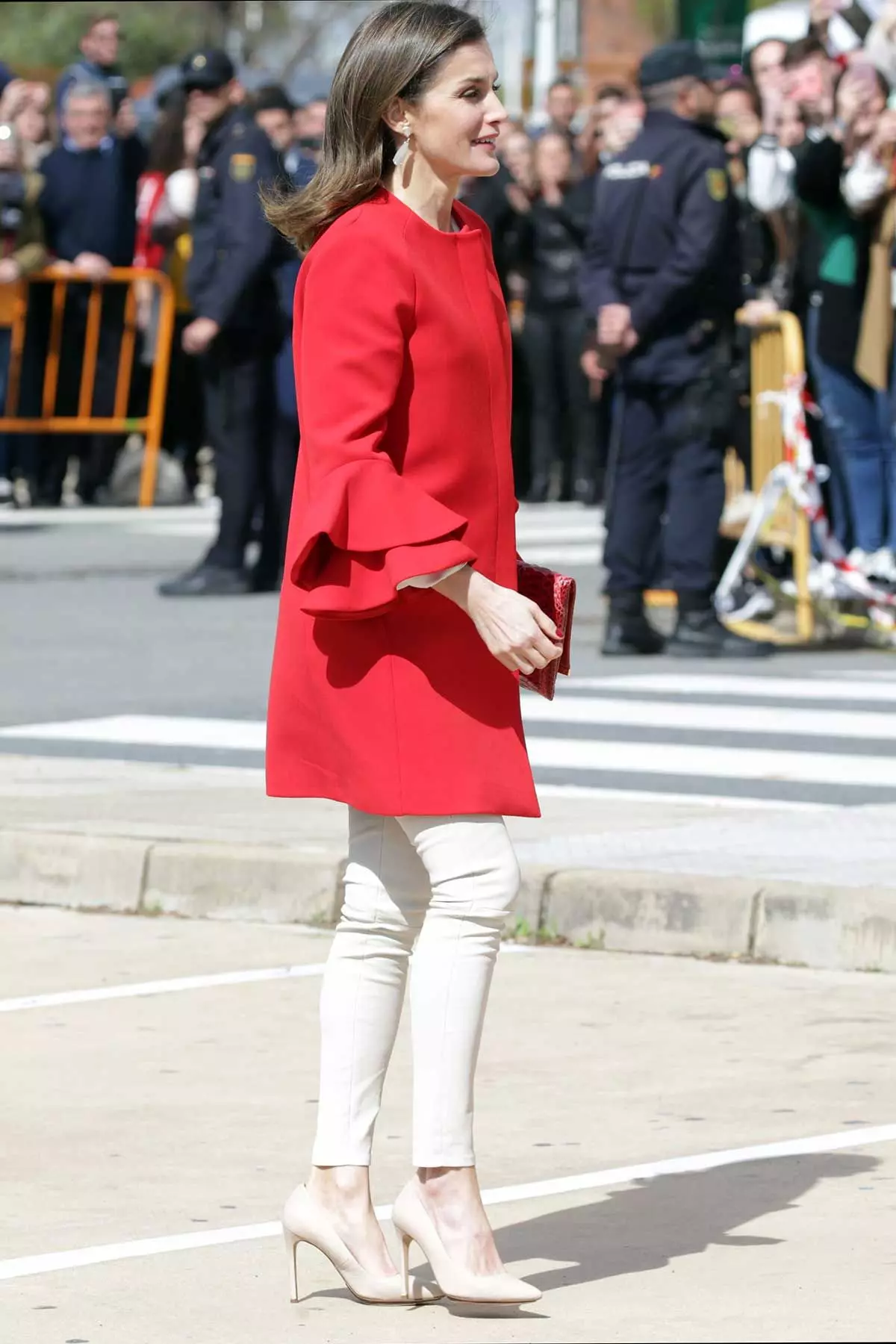 Ao longo de 2018, a raíña Letizia apostou por looks nos que o vermello foi o gran protagonista. Amosámosche por que o 'vermello' é o favorito da muller de Felipe VI.