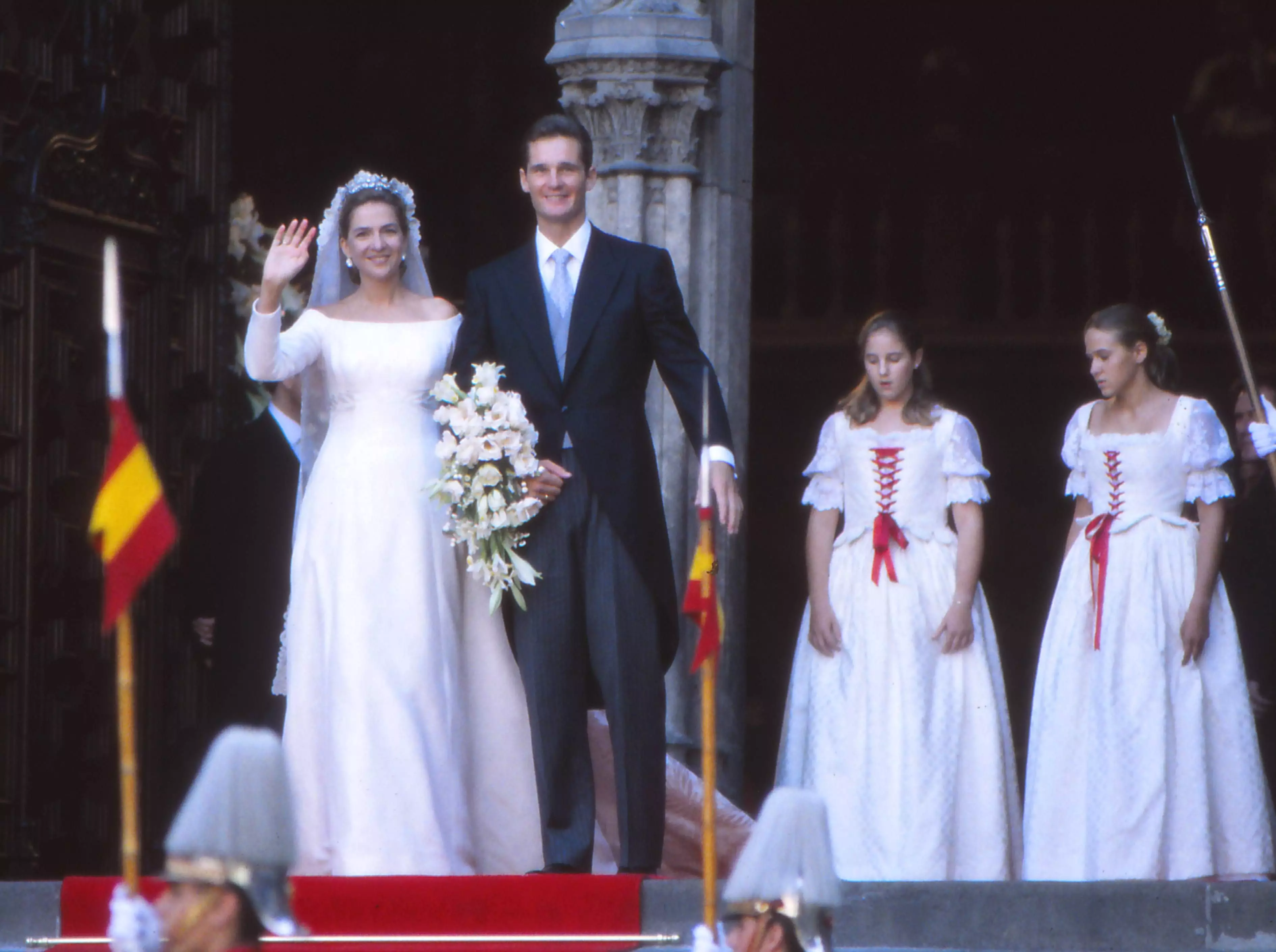 تزوج دوقات بالما السابقين في 4 أكتوبر 1997 في برشلونة نراجع كيف كانت قصة حبهم.