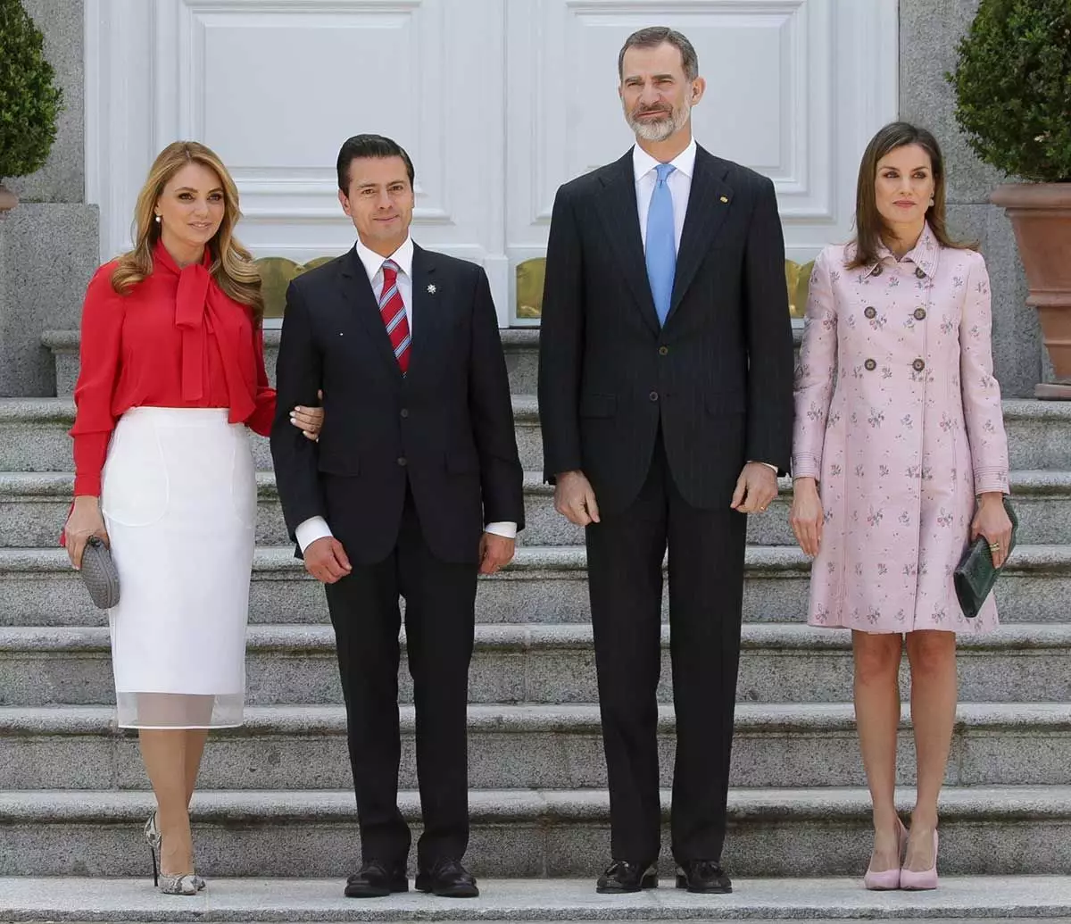 Manto prentan Letizia bat de moso Angélica Rivera- Letizia bat Angélica Rivera nan lut style li.