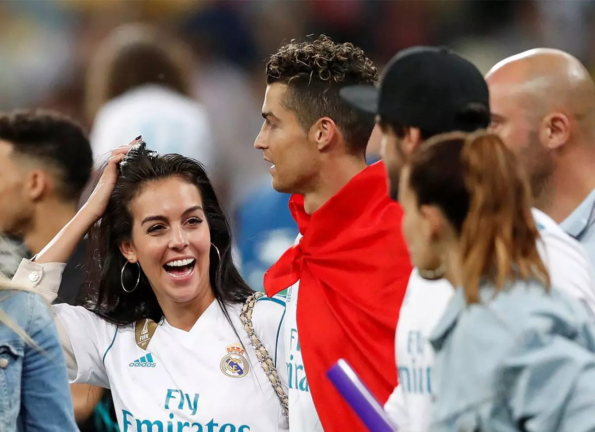 Georgina Rodríguez da Cristiano Ronaldo a wasan karshe na gasar zakarun Turai