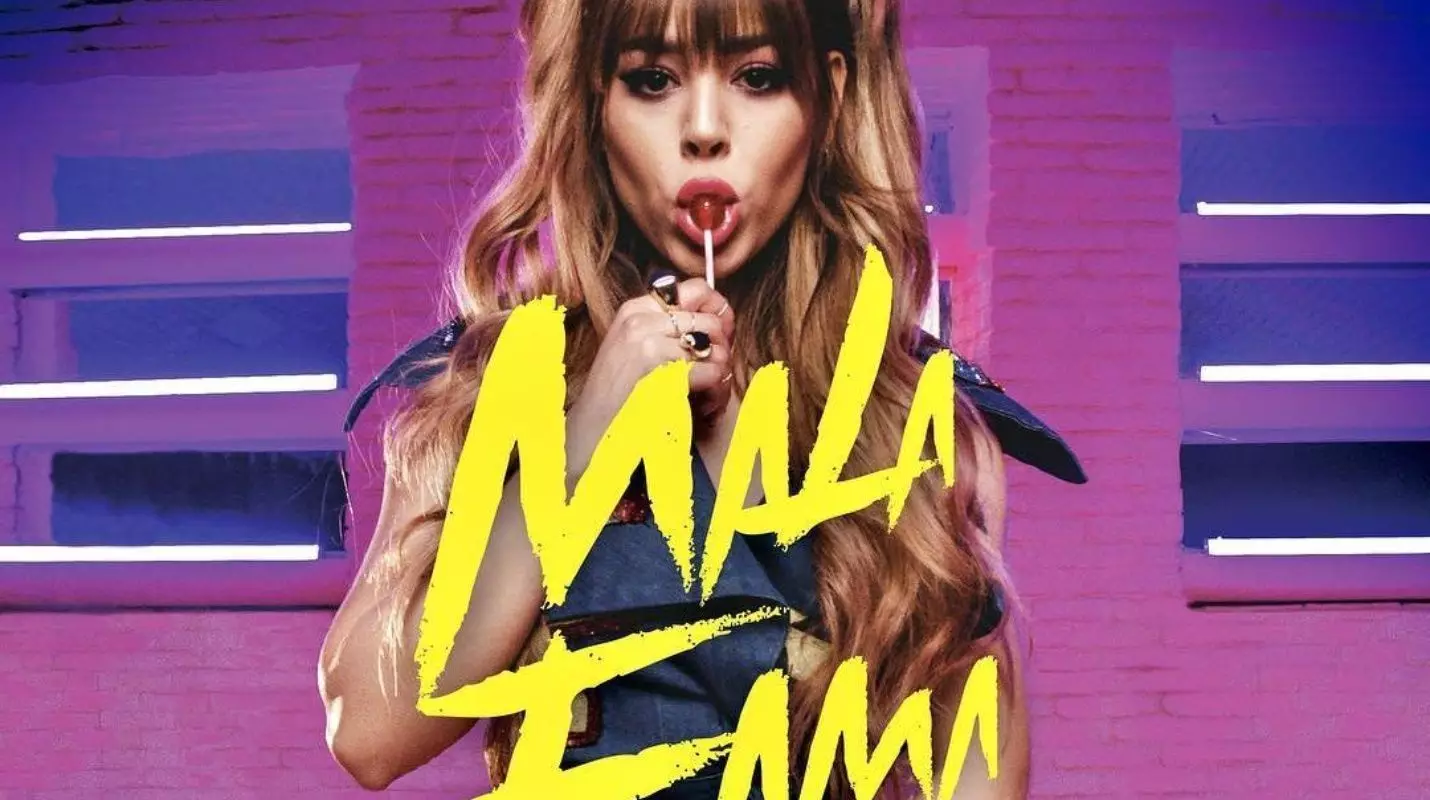 Danna Paola dalam Bad Fame