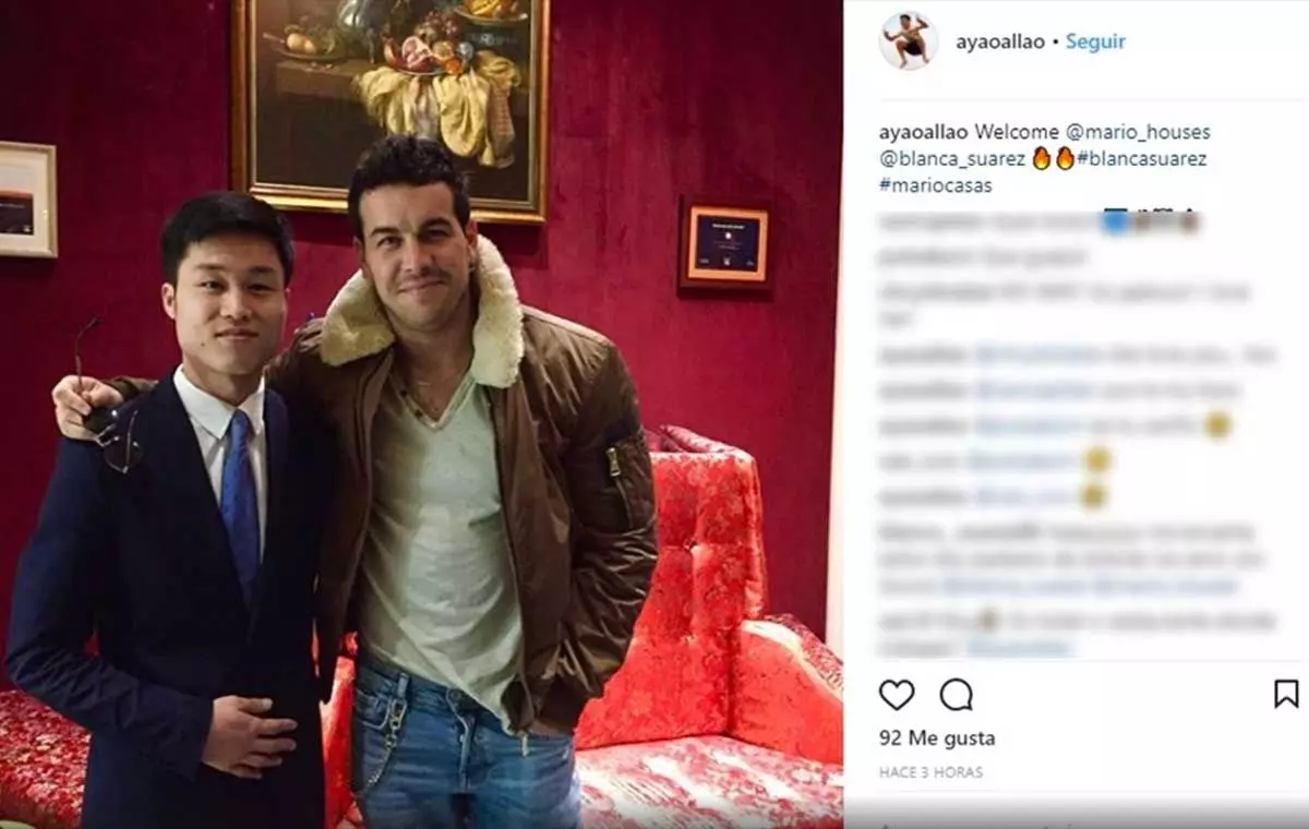 Mario Casas katika mgahawa huko Madrid