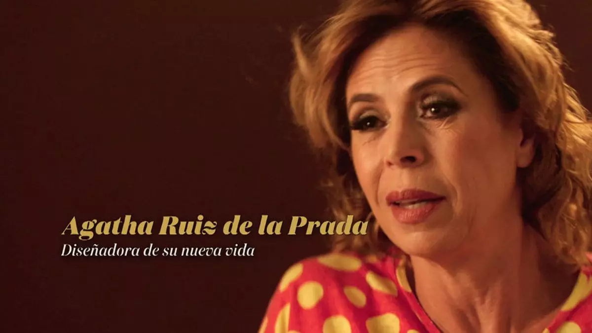 Ágatha Ruiz de la Prada o bua ka tlhalo ea hae ho 'Mujeres al poder'