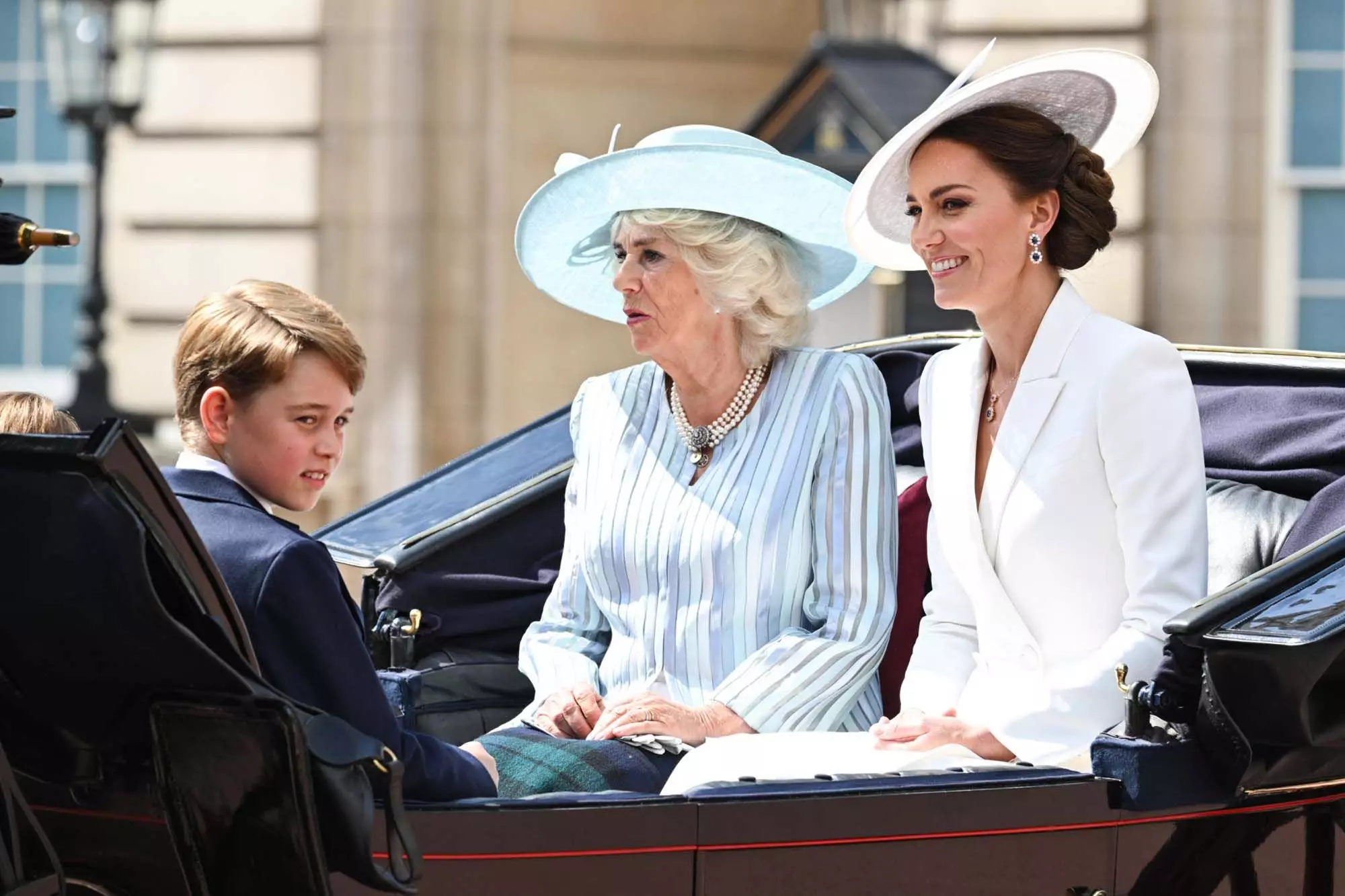 Den britiske kongefamilien feirer platinajubileet