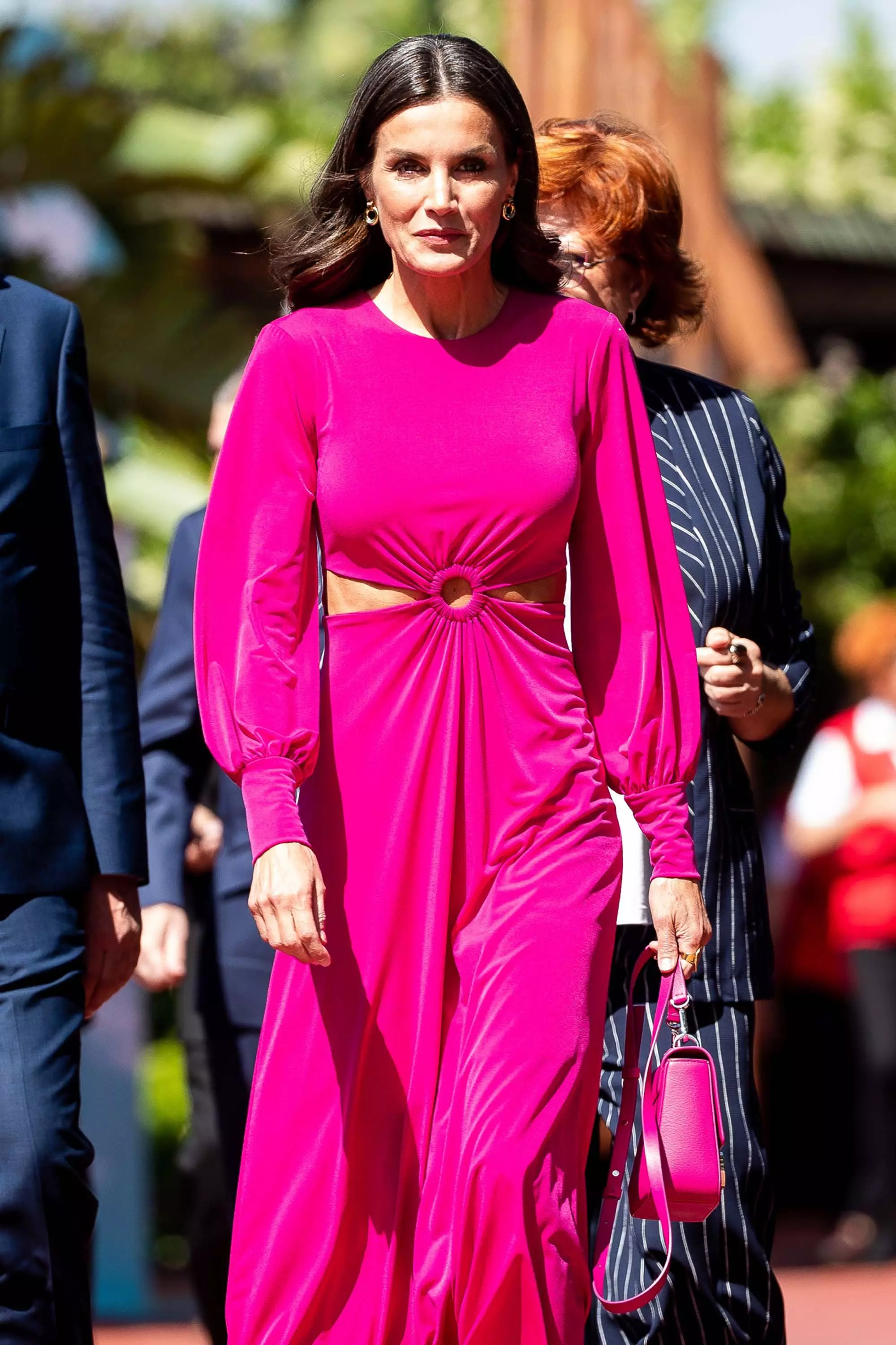 Испанийн хатан хаан Летициа Ортиз 2022 оны 5-р сарын 10-ны мягмар гаригт Валенсиа хотод болсон дэлхийн улаан загалмай, улаан хавирган сар нийгэмлэгүүдийн өдөрт зориулсан дурсгалын арга хэмжээний үеэр