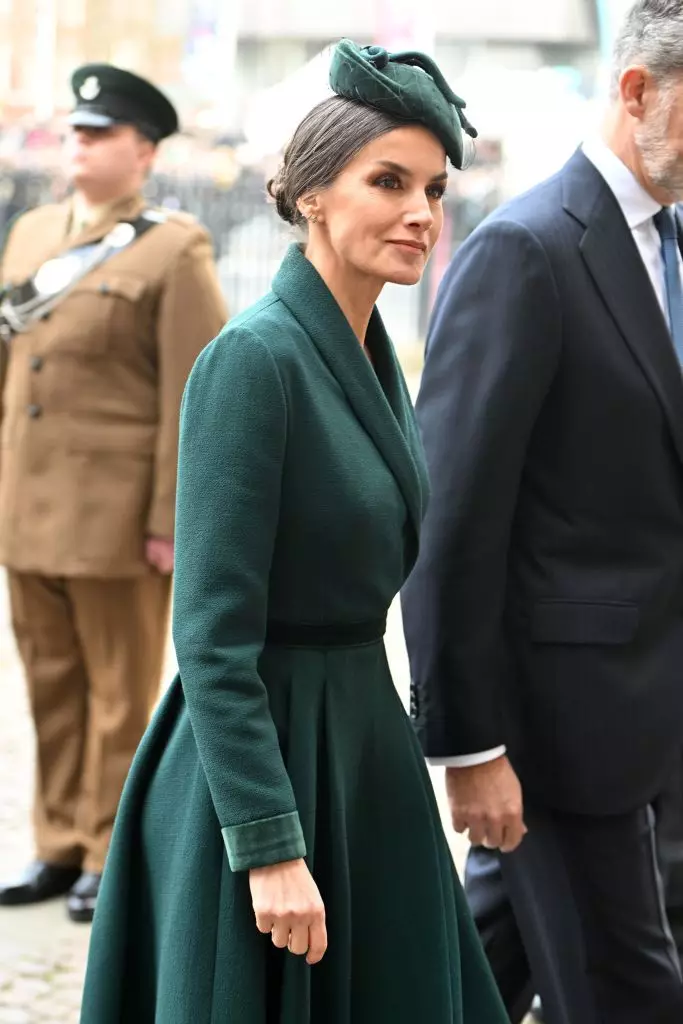 Letizia těmito šaty „kopíruje“ vévodkyni z Cambridge
