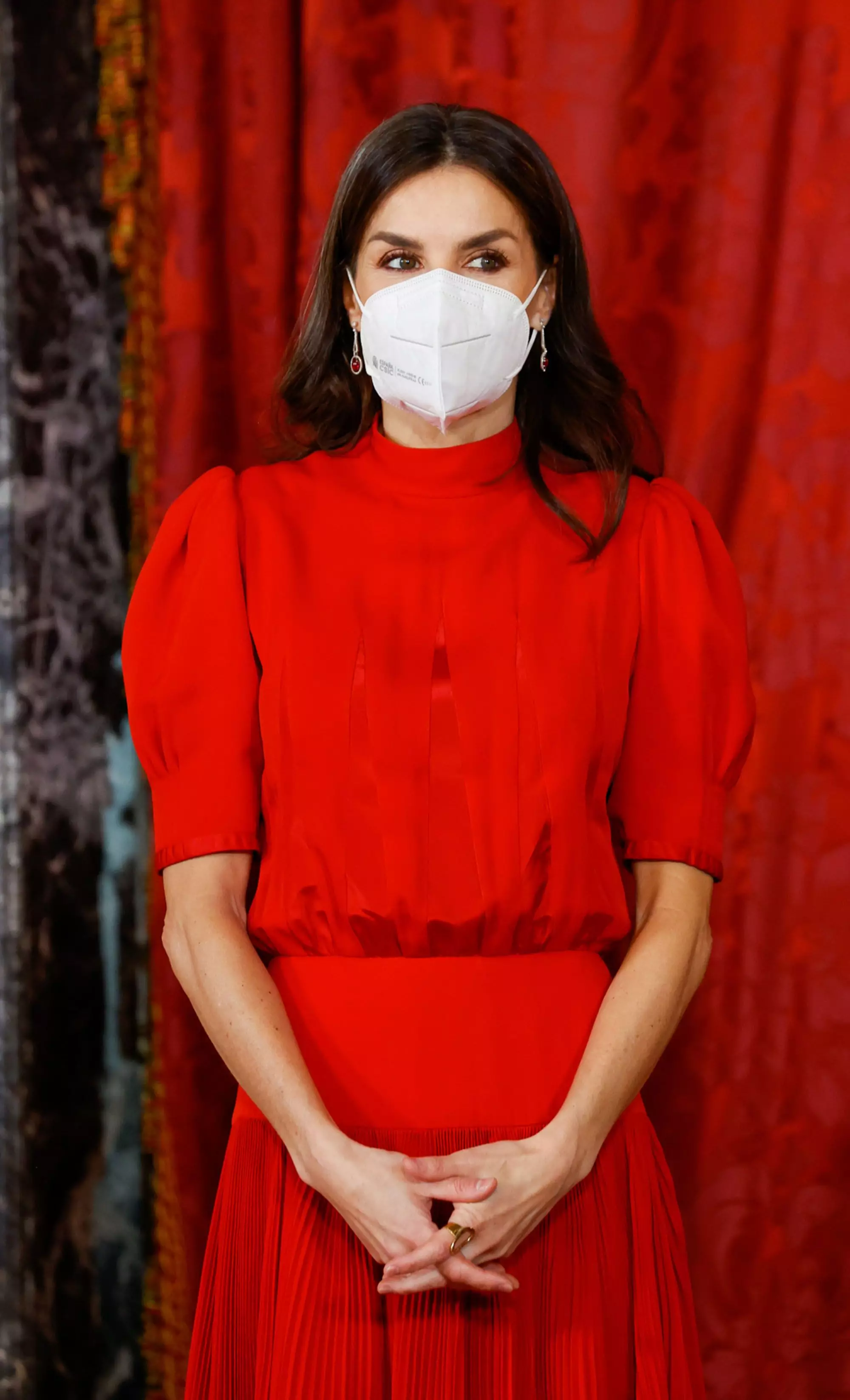 Královna Letizia nosí červené šaty od Doña Sofía