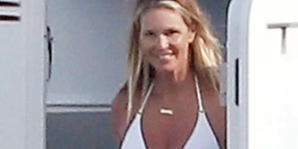 Elle MacPherson: "አካል" አሁንም አካል ነው 51