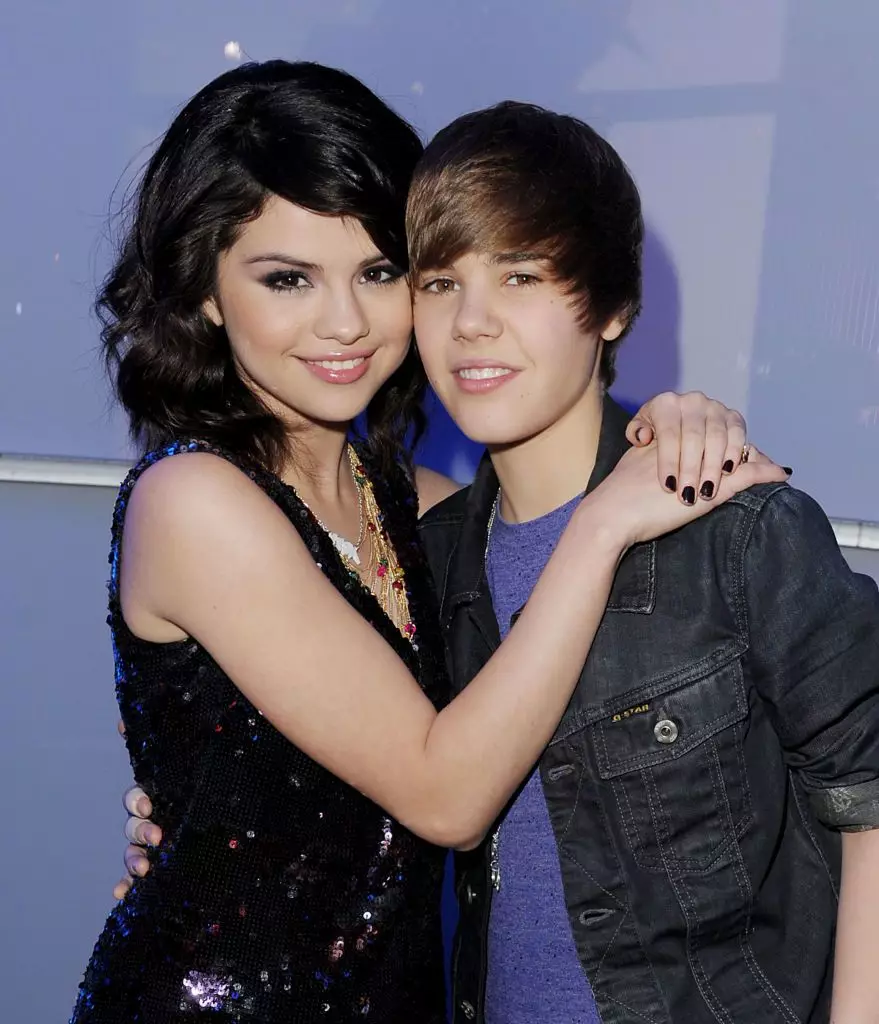 Selena Gomez kaj Justin Bieber en 2010