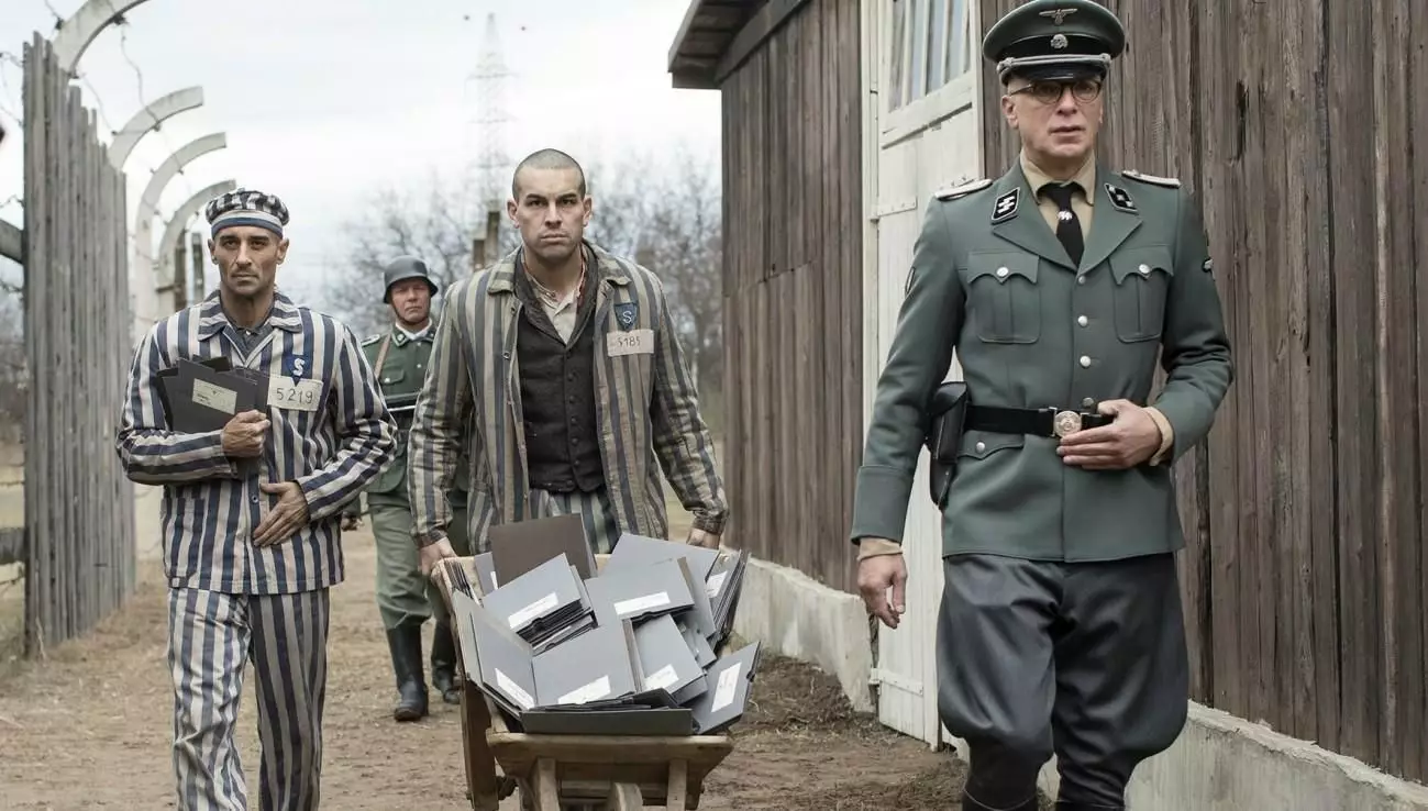 'ang photographer mula sa mauthausen' 2018, kasama sina mario casa at alain hernández