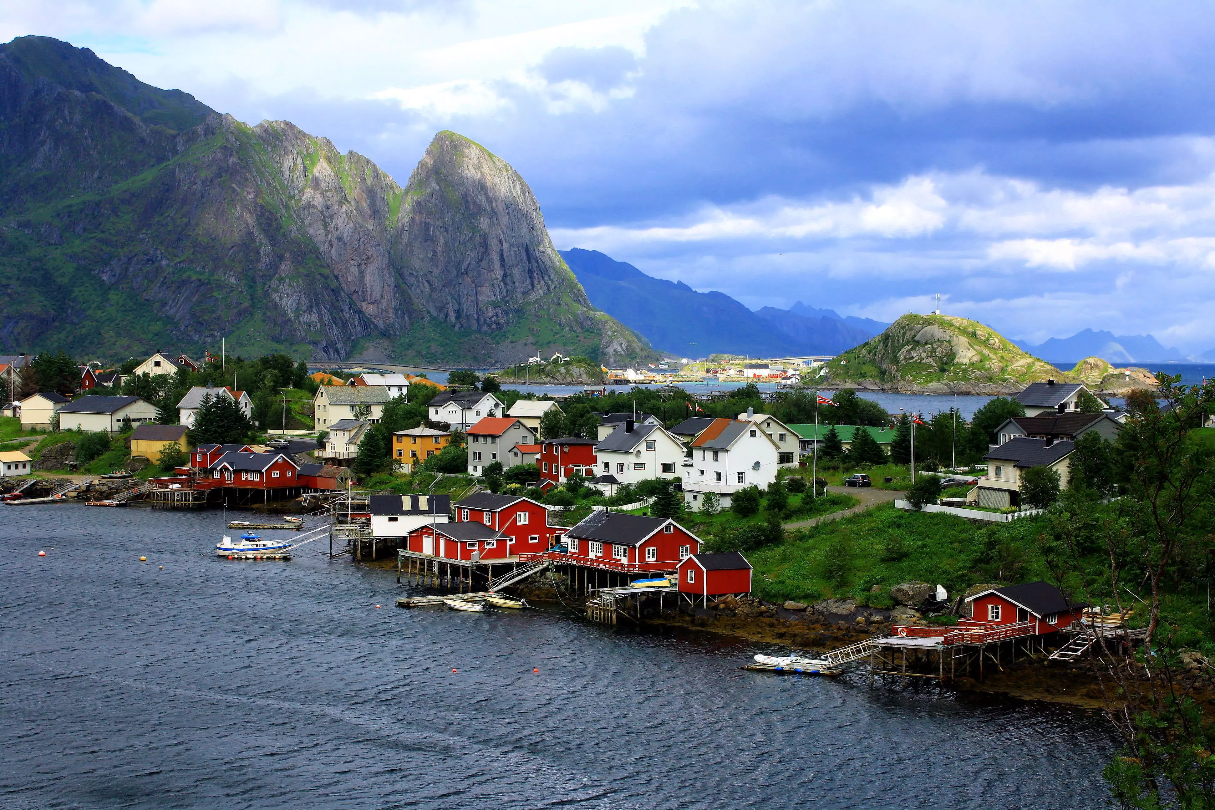 e-reine, e-lofoten Islands, e-norway