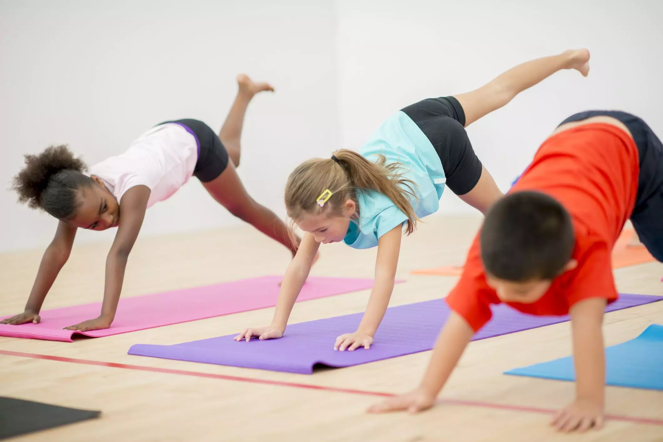 A yoga one egy barcelonai jógaközpont, amely jógaórákat kínál gyerekeknek