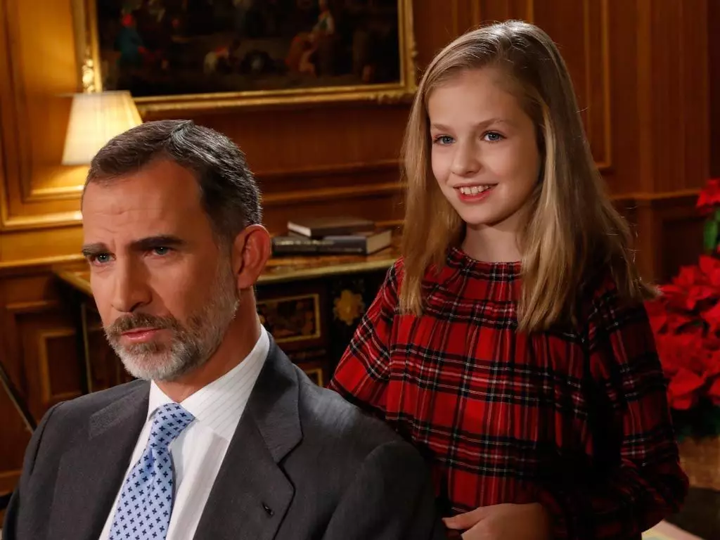 King Felipe, ritratti tal-familja