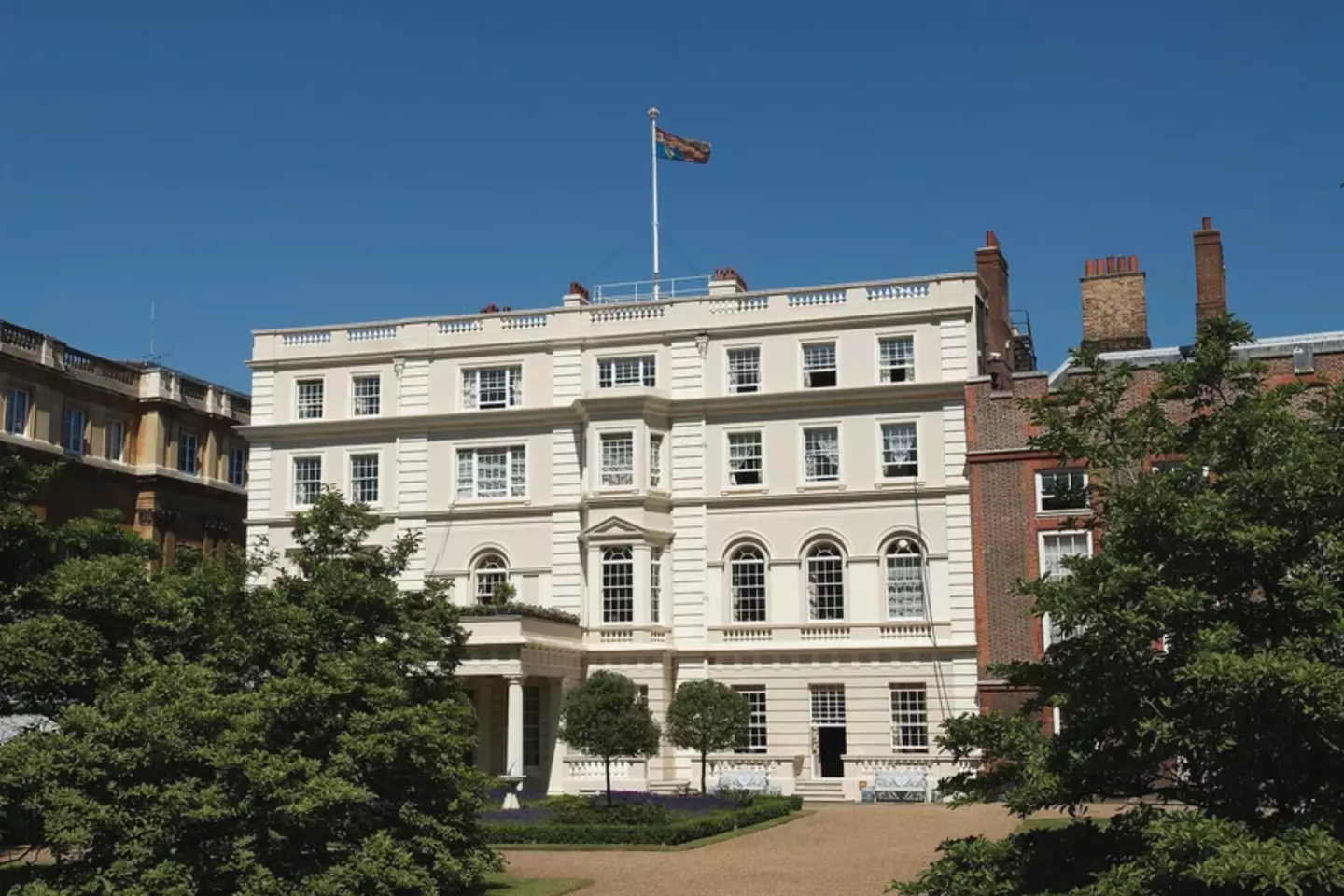 declaration house facade, prince charles house