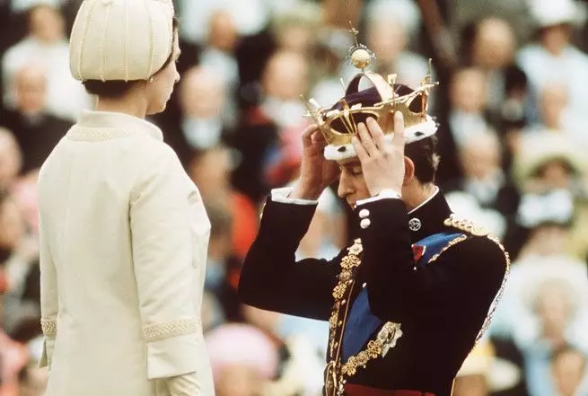 prince charles during his coronation