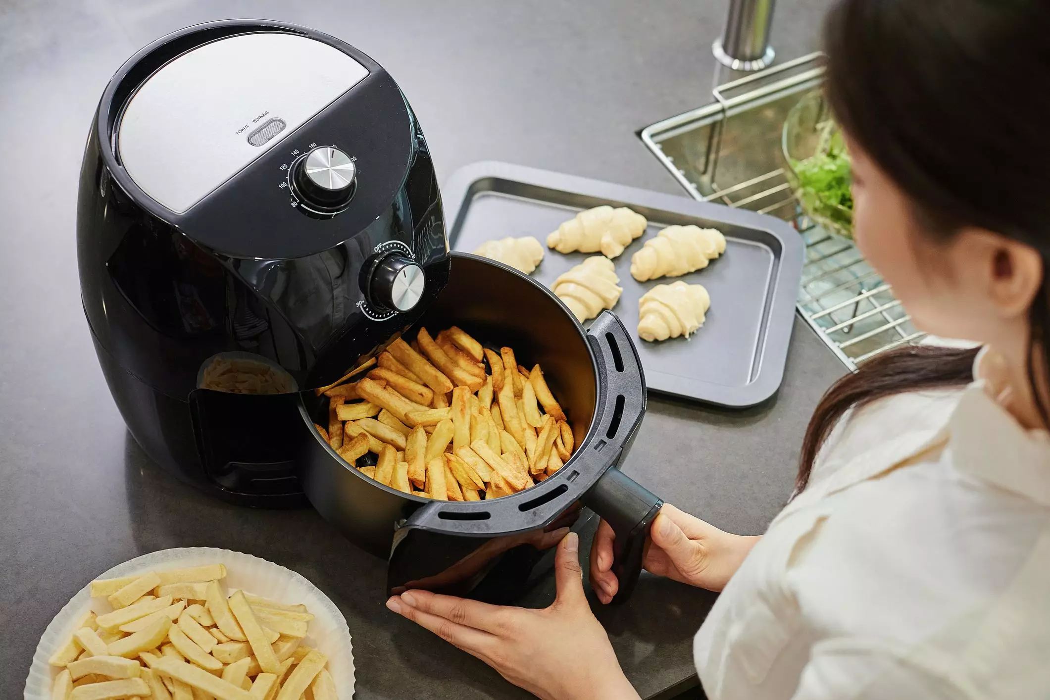 Amazon Black Friday's Top Rated Oil-Free Fryers